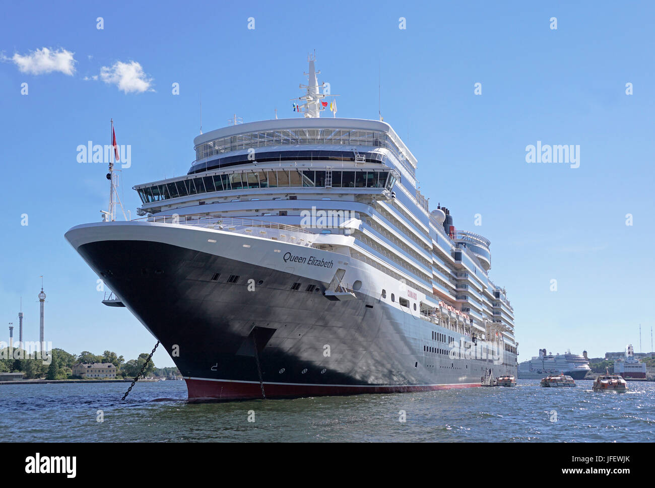 Cunard line hi-res stock photography and images - Alamy