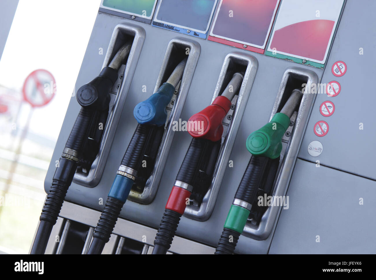 Benzene station hi-res stock photography and images - Alamy