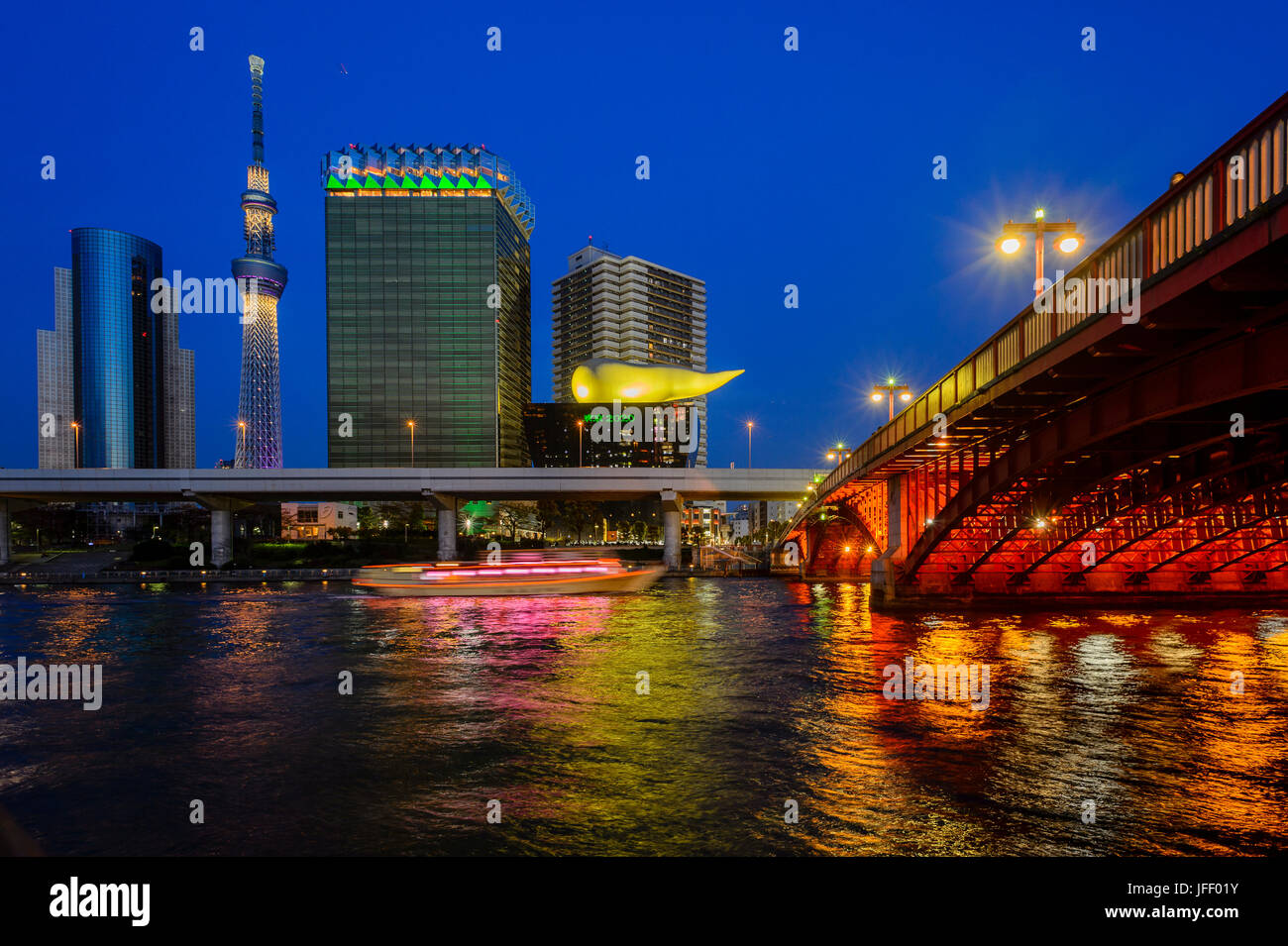 Asakusa district in Tokyo at night Stock Photo - Alamy