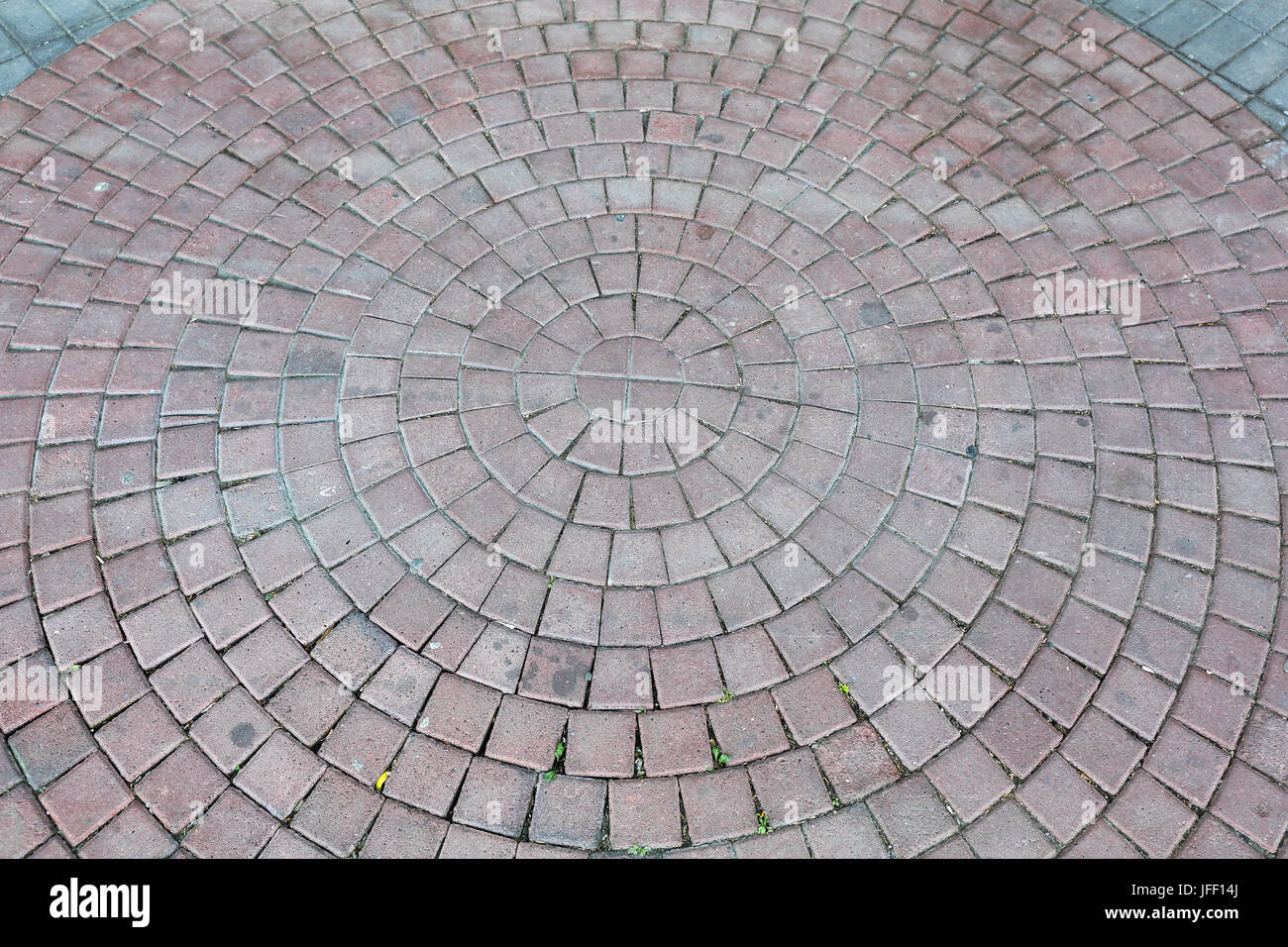 Pavement square circle hi-res stock photography and images - Alamy