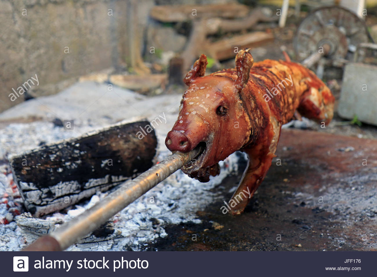 Roasted On A Spit Stock Photos & Roasted On A Spit Stock Images - Alamy