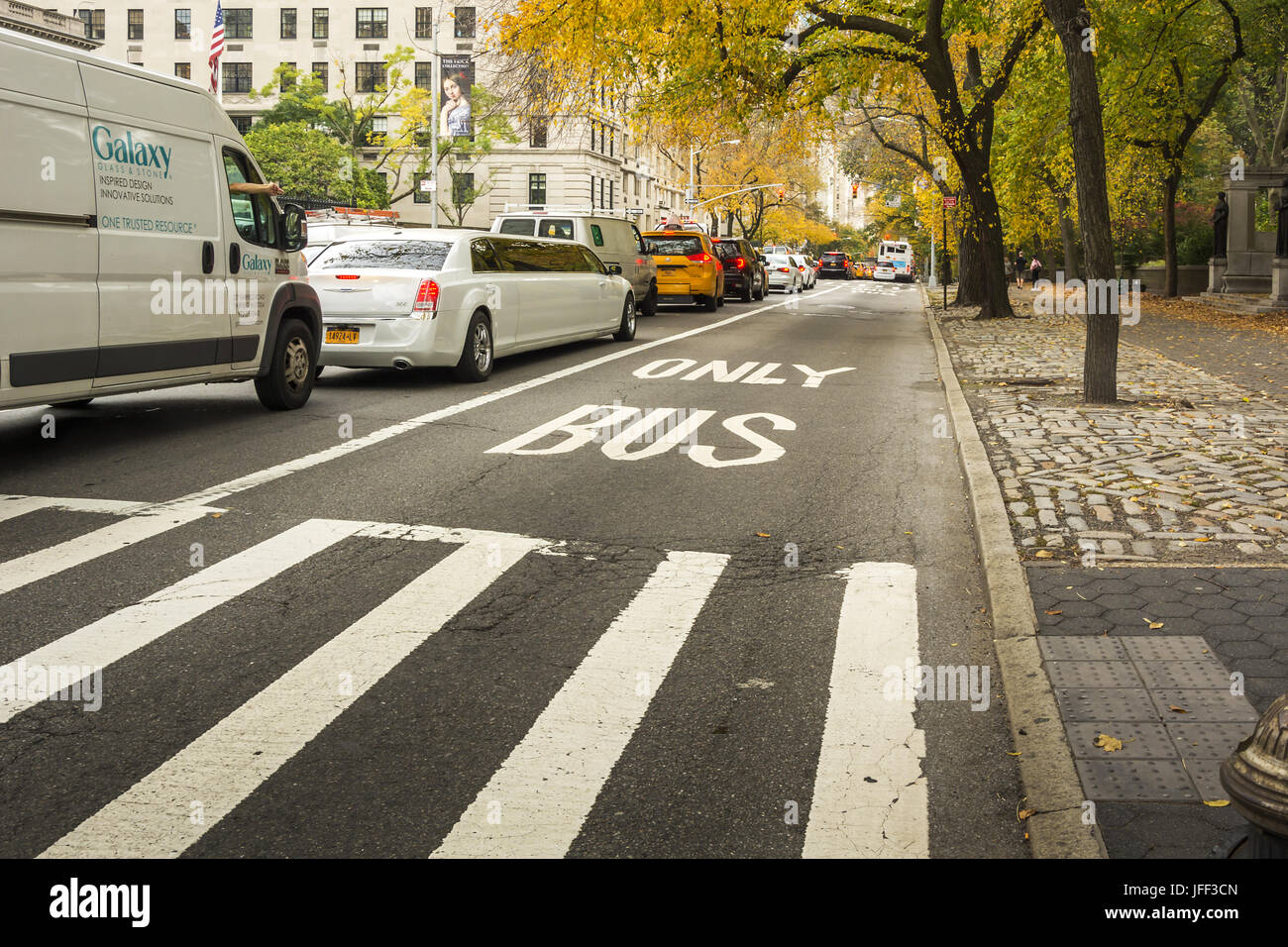 Bus Lane in New York Stock Photo - Alamy