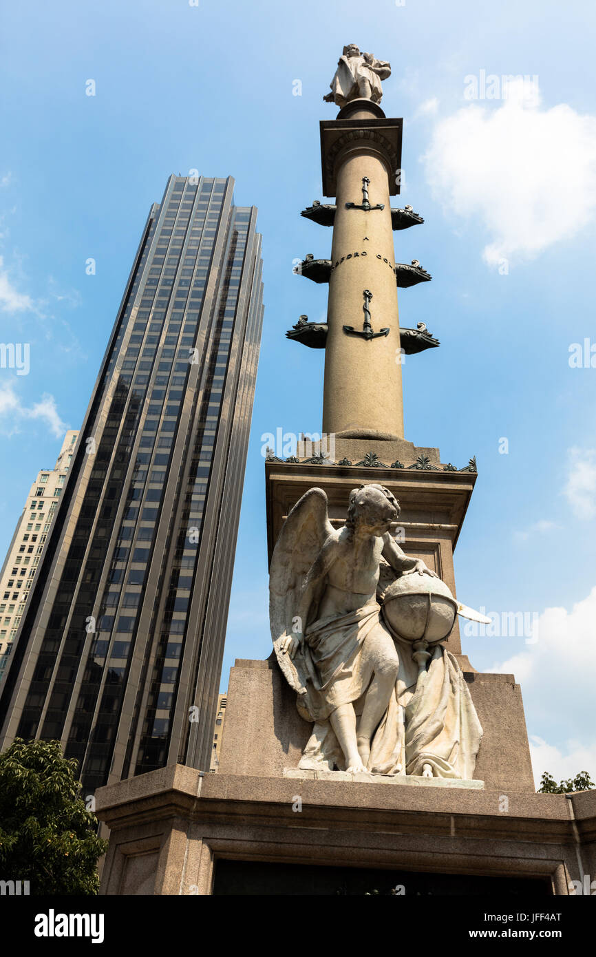 New york columbus circle night hi-res stock photography and images - Alamy