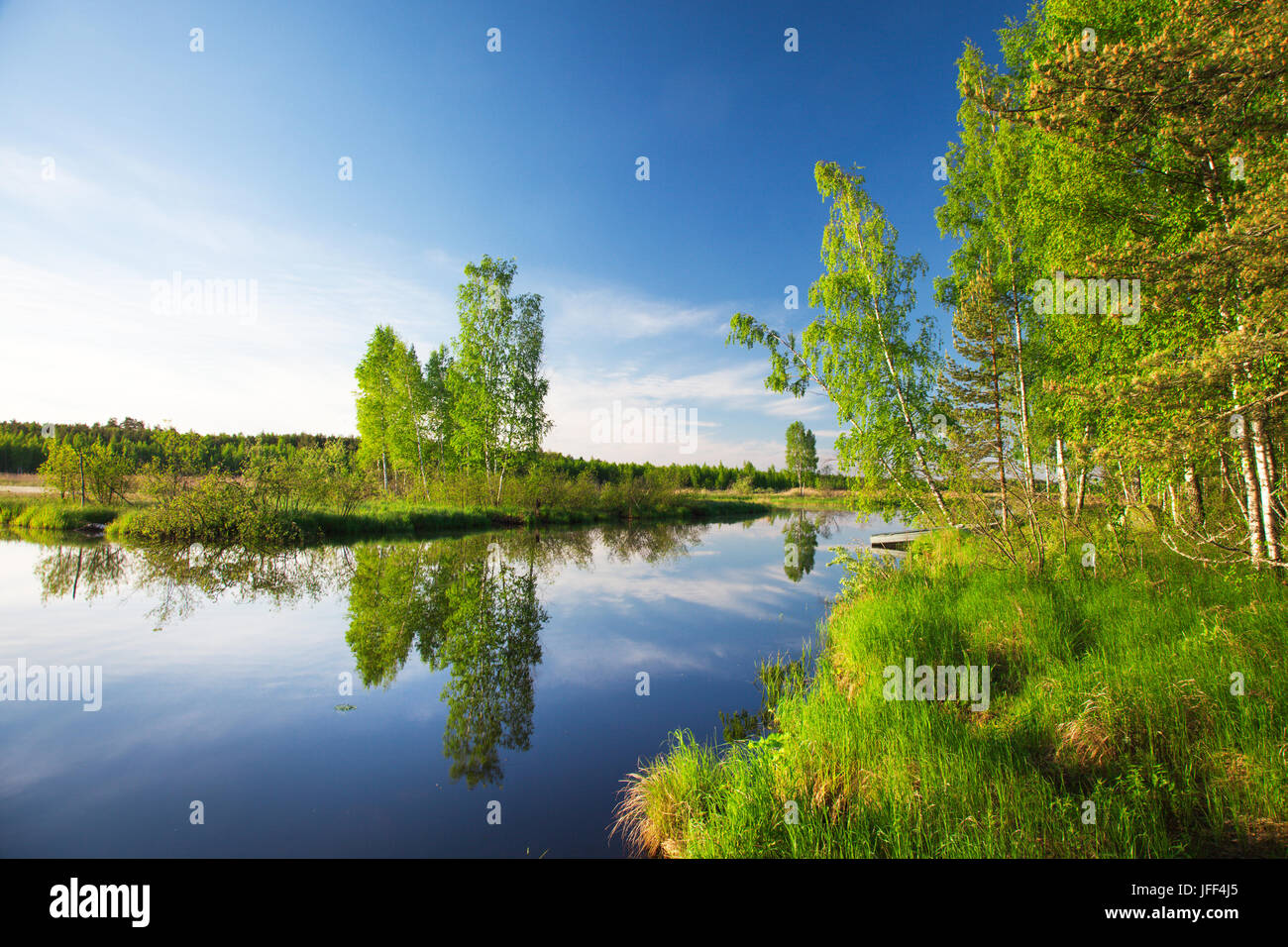 Beautiful lake hi-res stock photography and images - Alamy