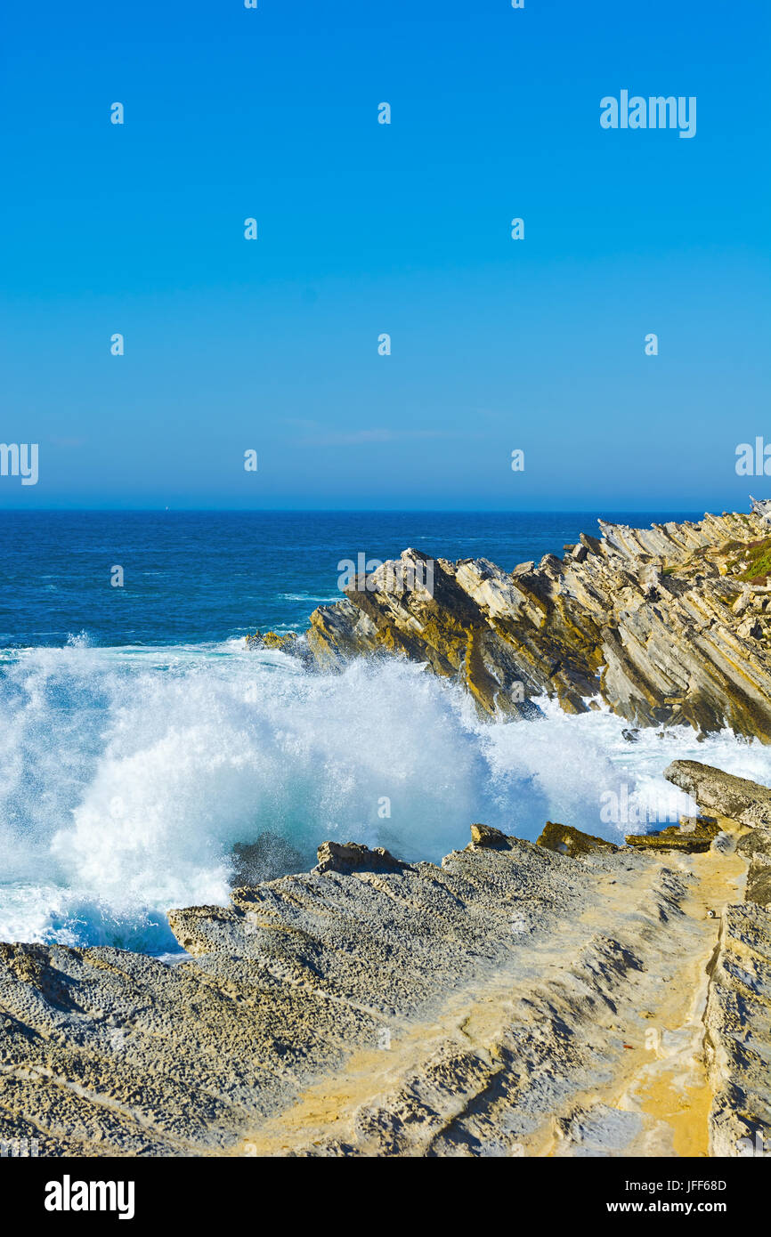 Atlantic in fall hi-res stock photography and images - Alamy