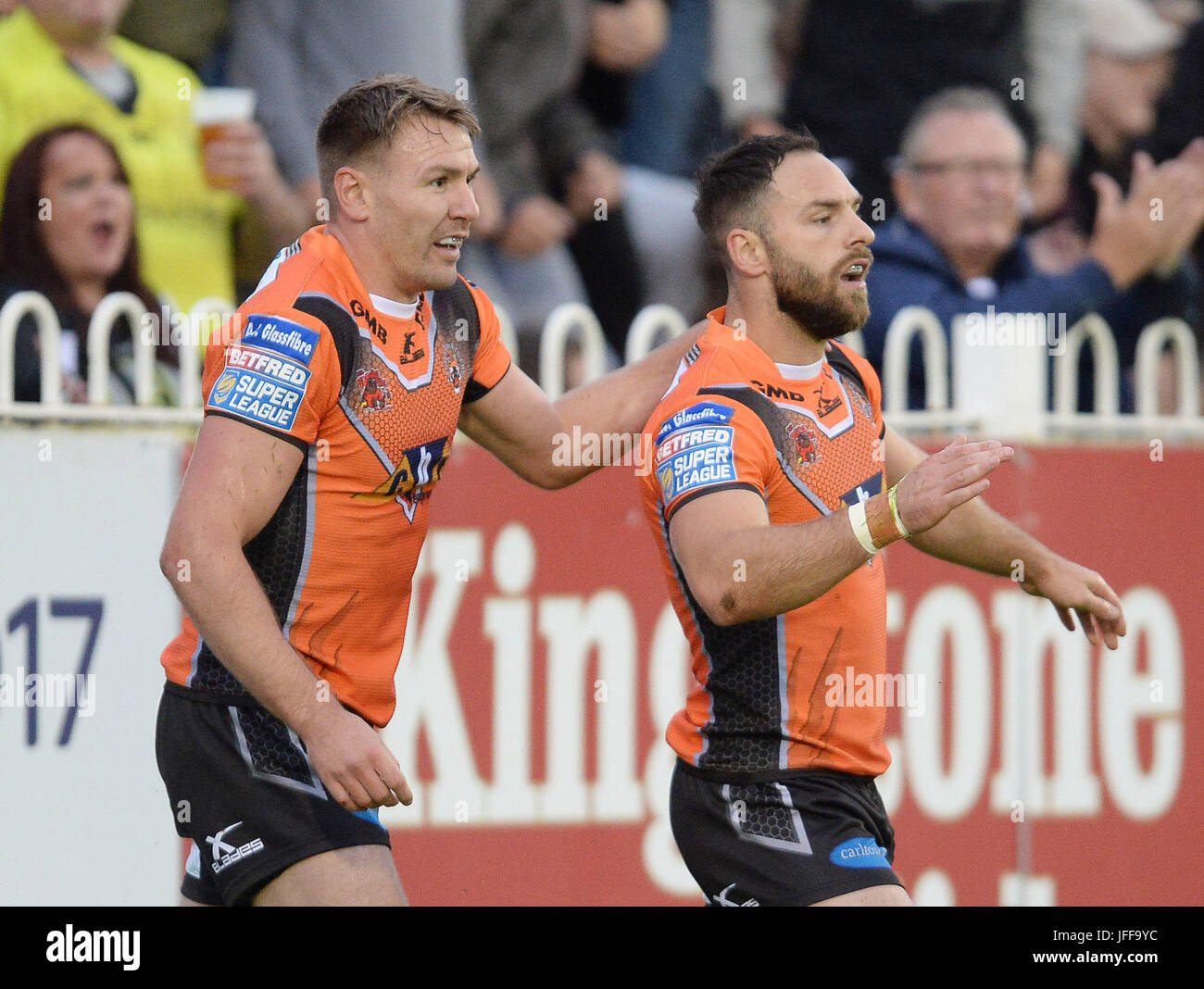 Castleford Tigers' Luke Gale (right) celebrates with Michael Shenton ...