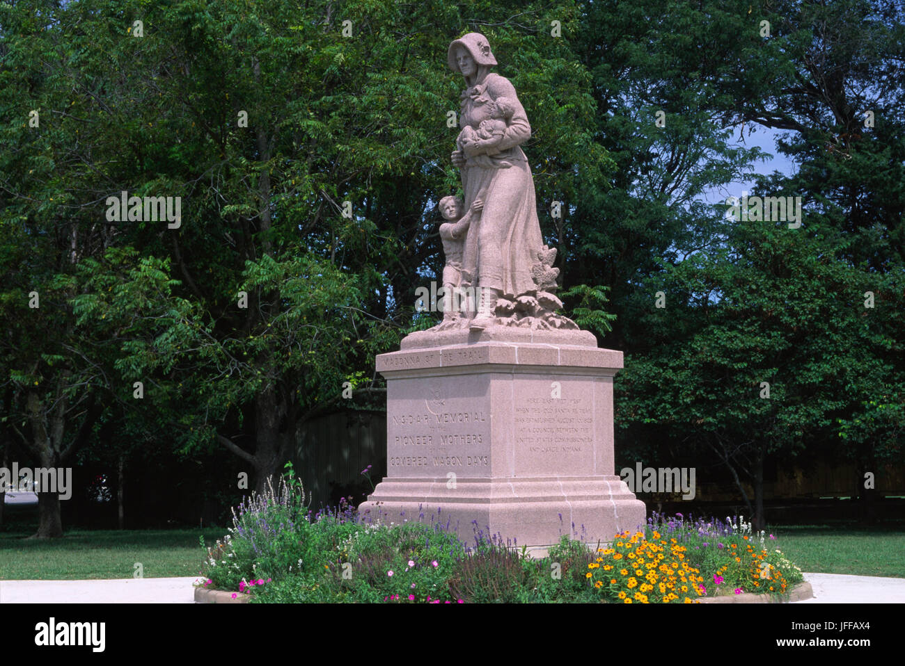 Madonna of the Trail, Santa Fe Trail National Historic Trail, Council ...