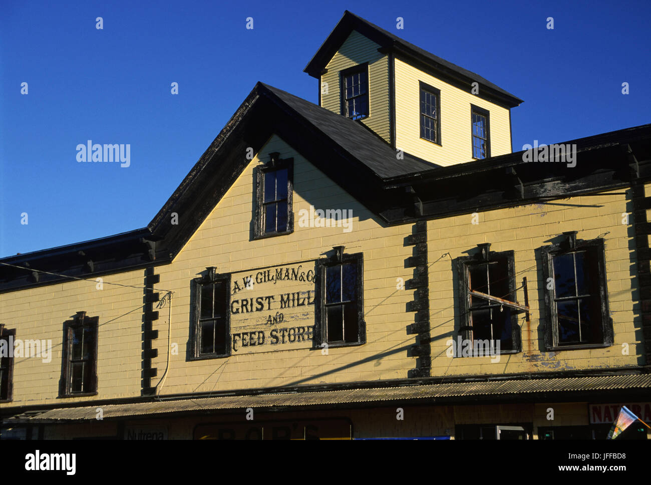 Rural feed store hi-res stock photography and images - Alamy