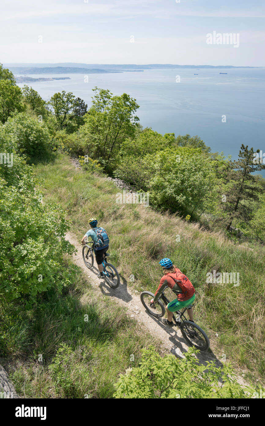 Cycling through grass hi-res stock photography and images - Alamy