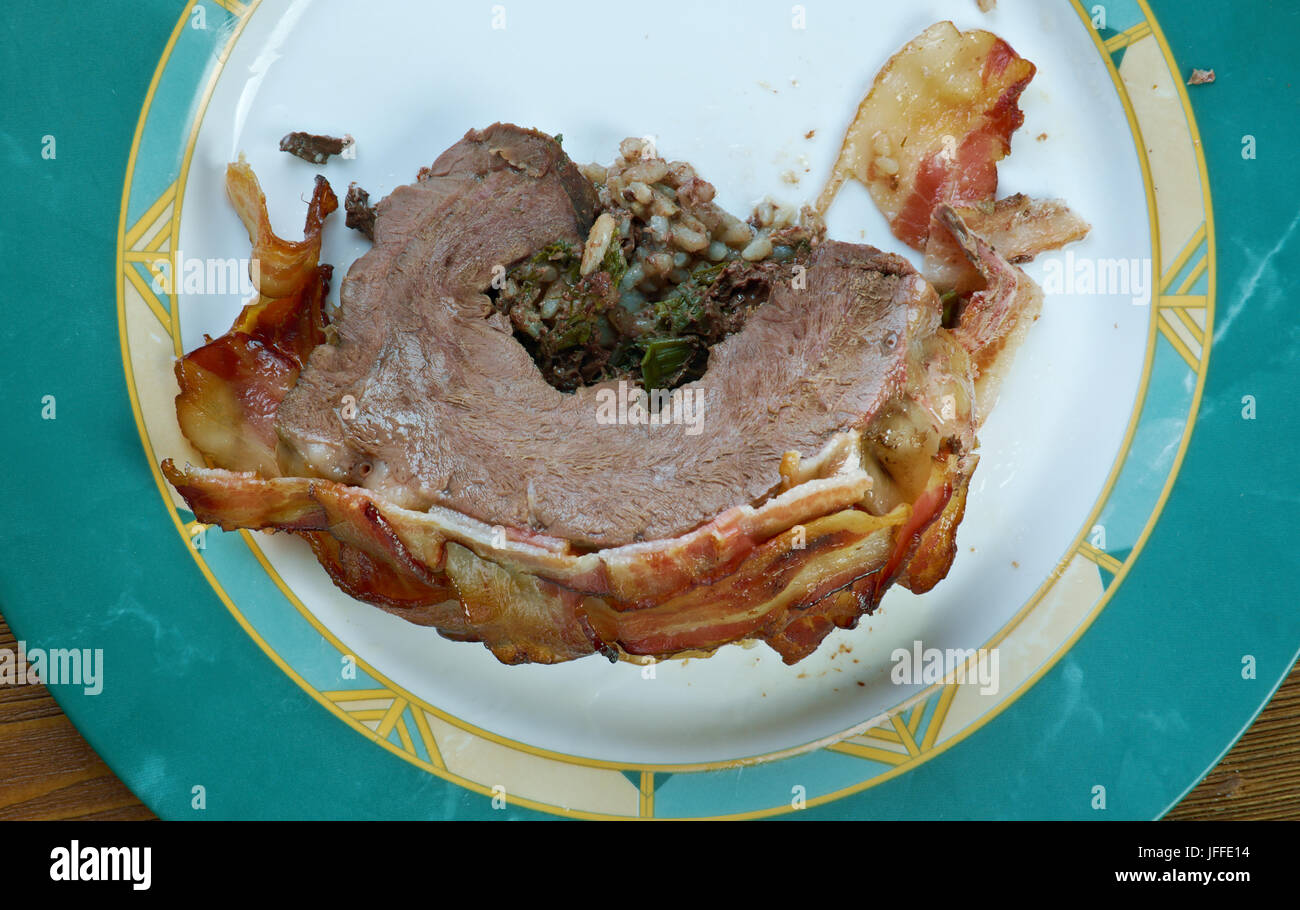 Mushroom spinach stuffed beef hi-res stock photography and images - Alamy