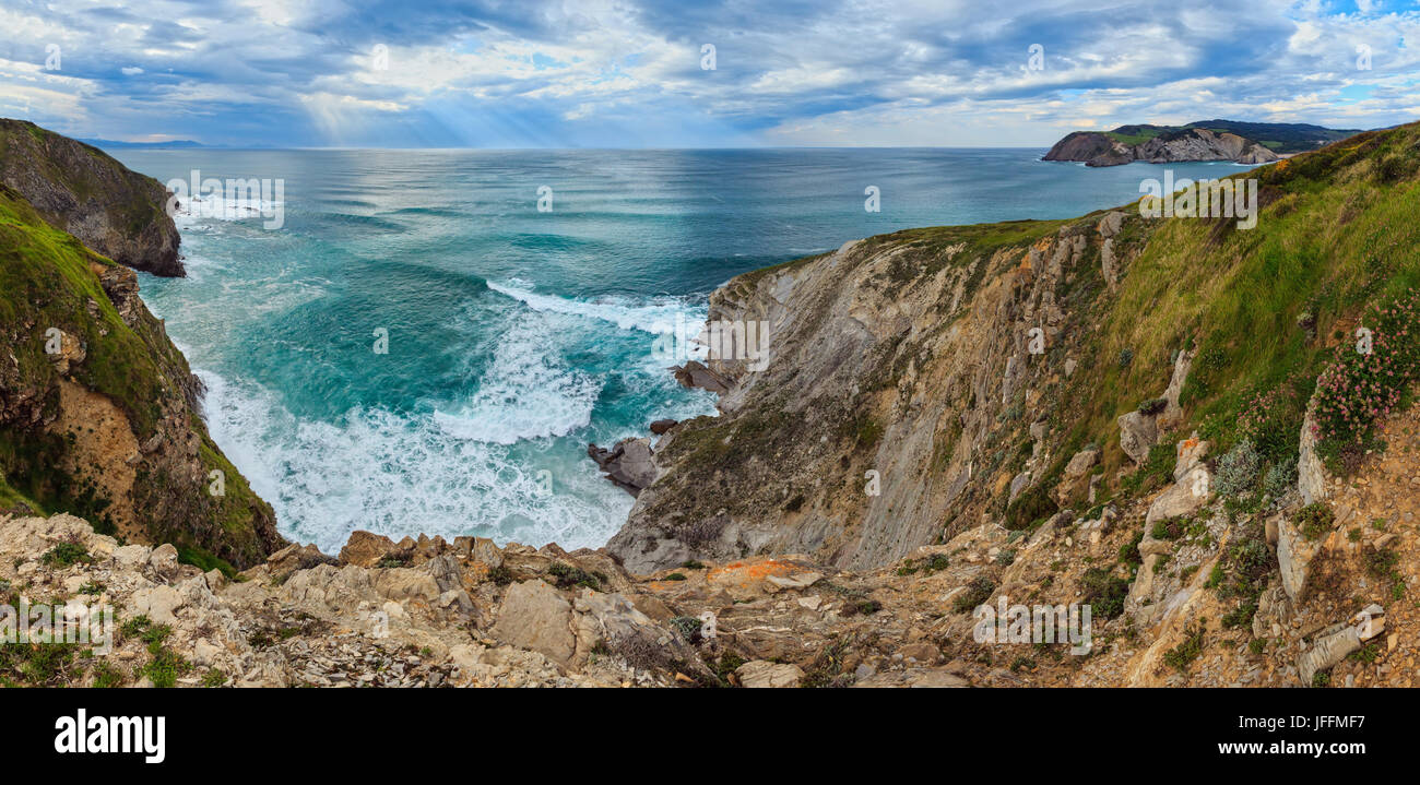 Sunlight ocean bay bay hi-res stock photography and images - Alamy
