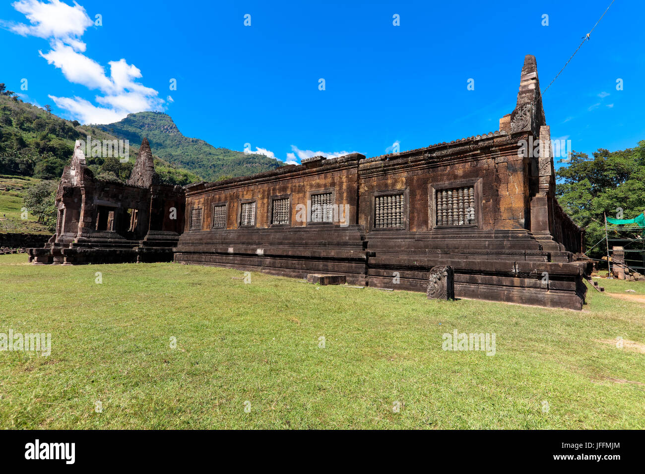 Buddha statue wat phou hi-res stock photography and images - Alamy