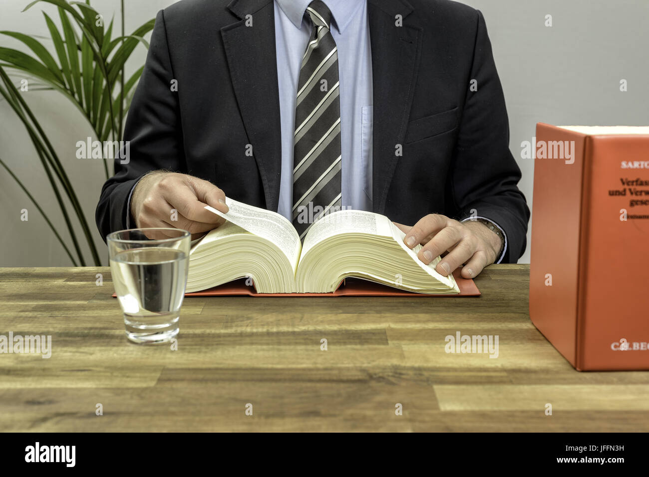 Anwalt office hi-res stock photography and images - Alamy