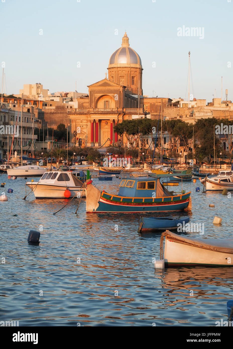 Houses of kalkara hi-res stock photography and images - Alamy