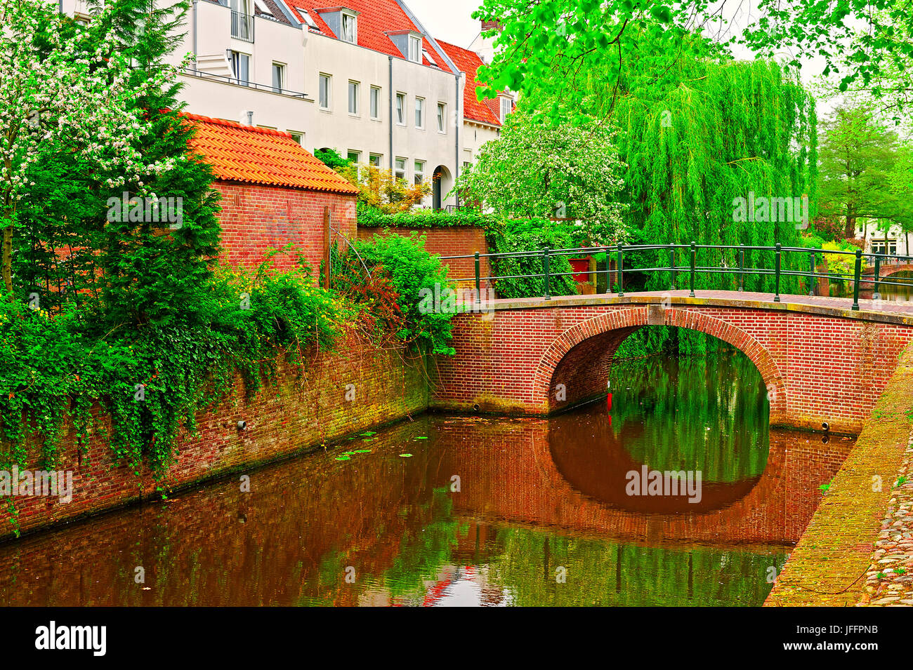 Flowering embankment hi-res stock photography and images - Alamy