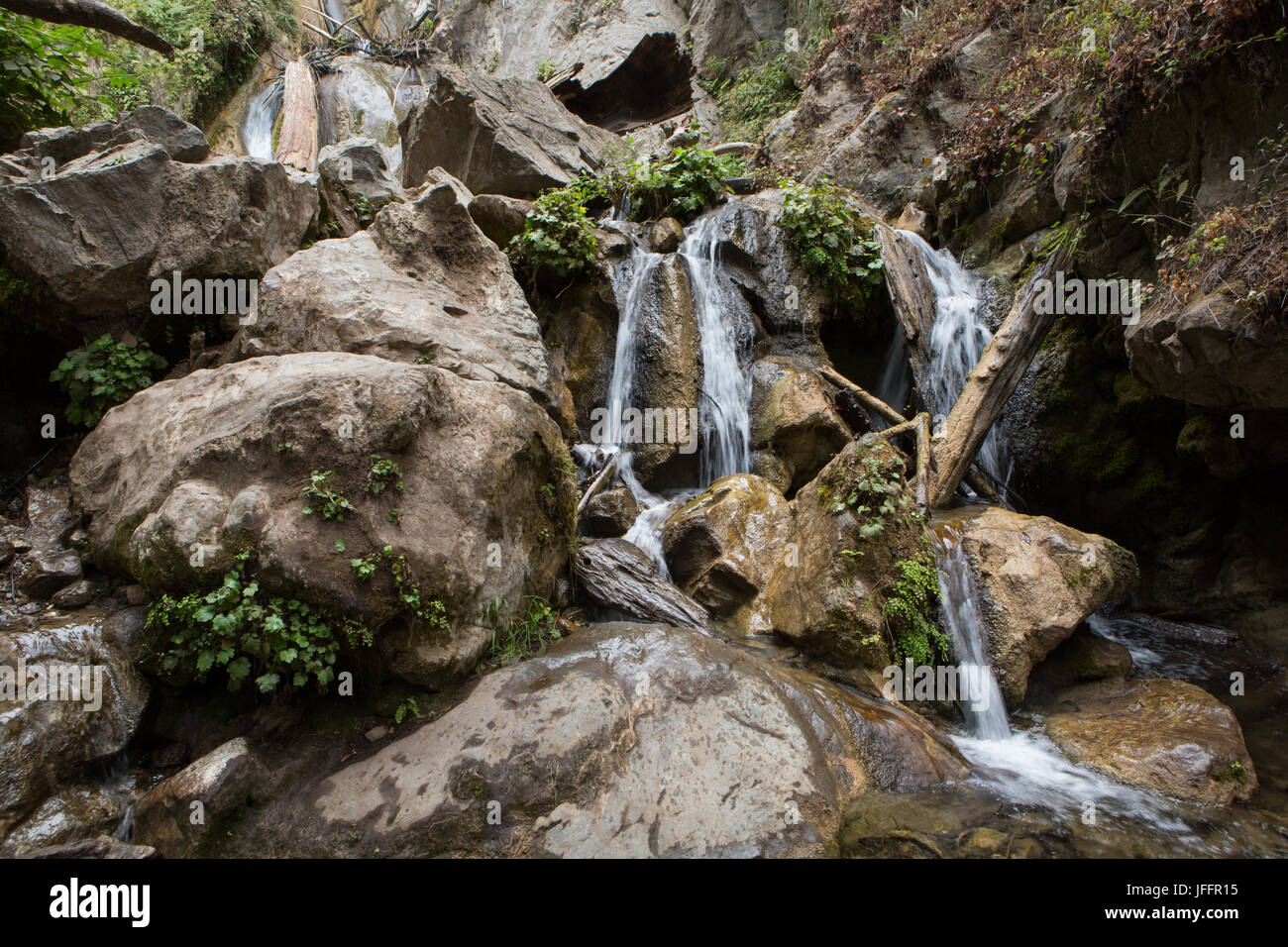 Waterfalls over rocks hi-res stock photography and images - Alamy