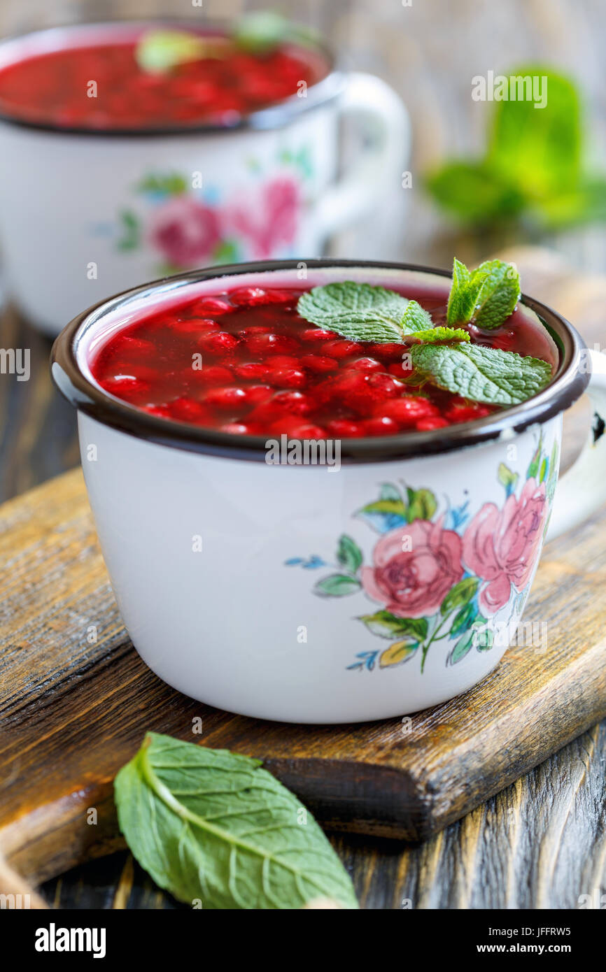 Kissel hi-res stock photography and images - Alamy