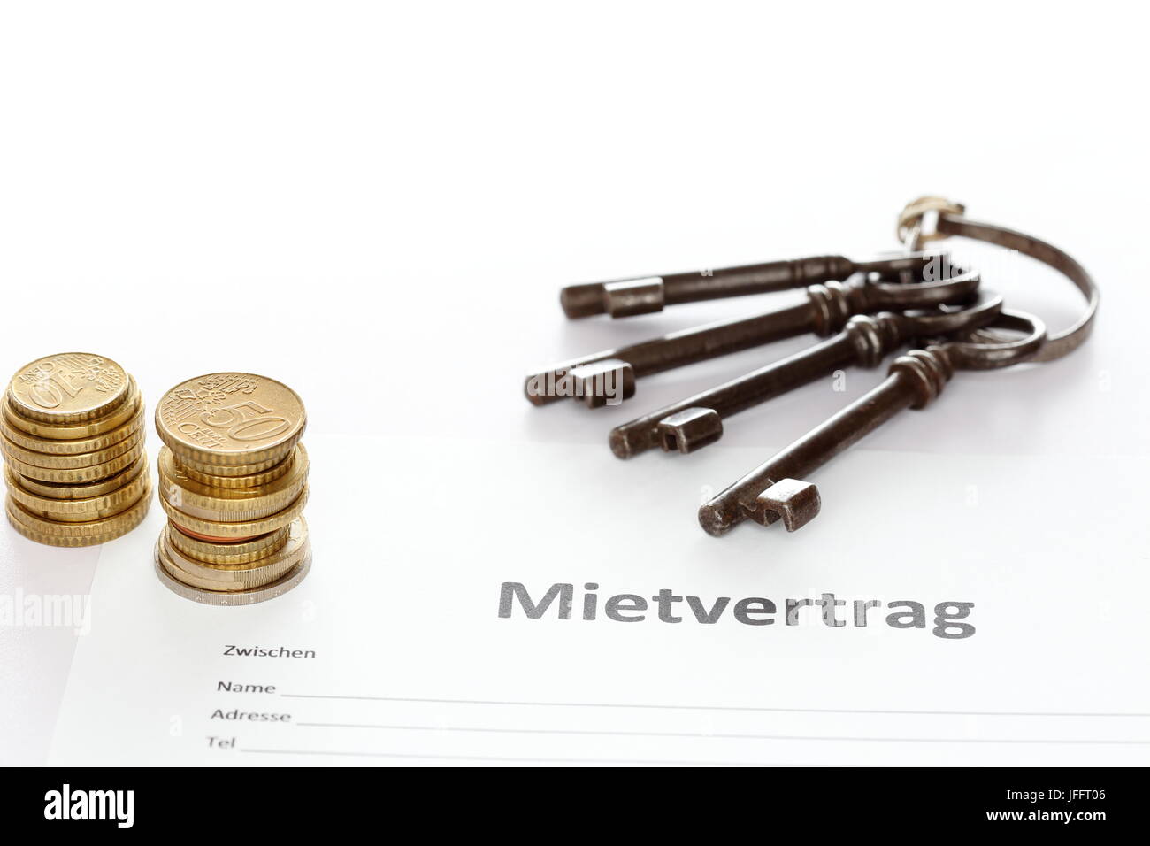 lease agreement with keys Stock Photo - Alamy