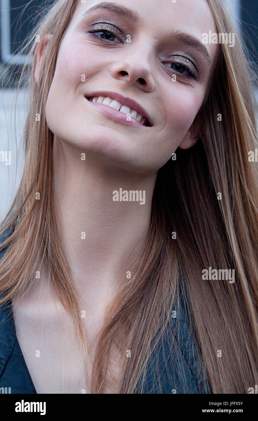 Fashion model Nimue Smit Beauty portrait Stock Photo - Alamy