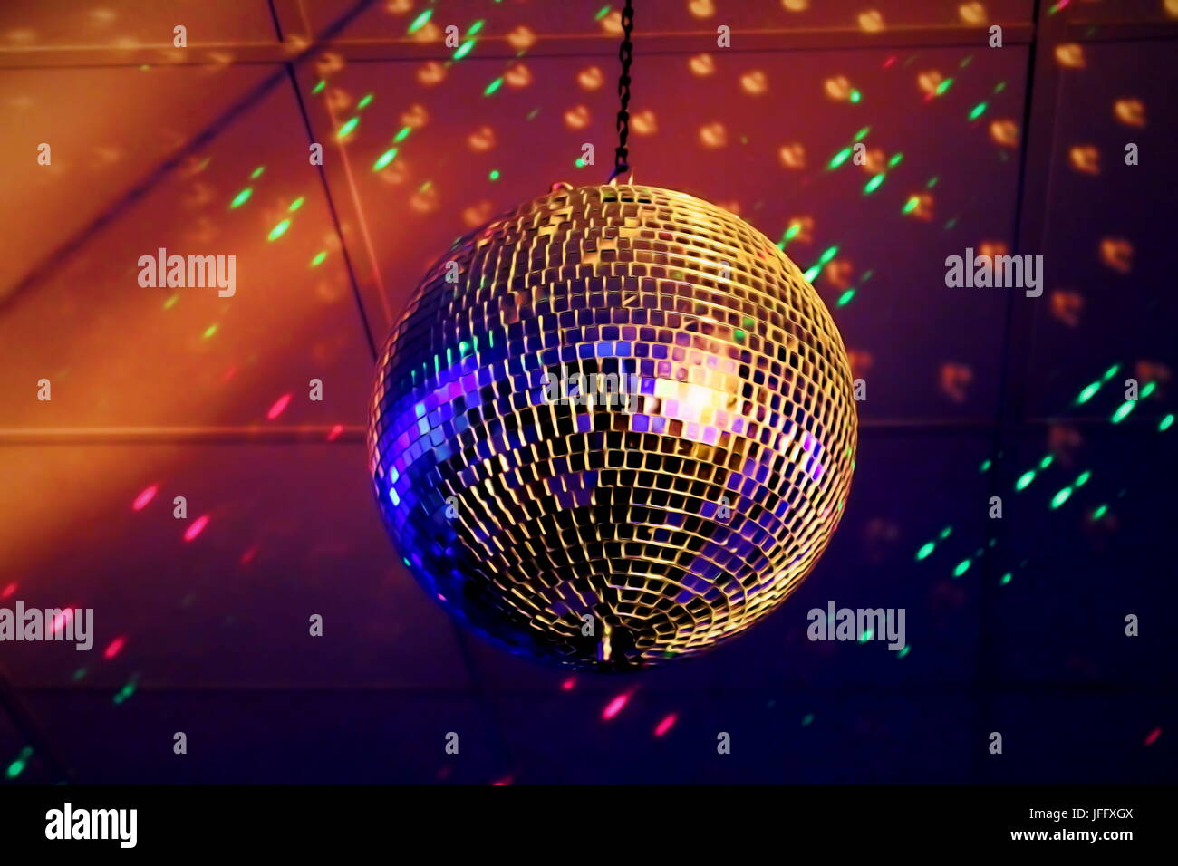 Mirror ball hi-res stock photography and images - Alamy