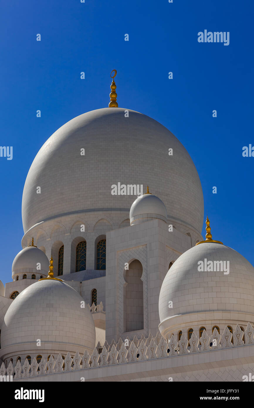 Abu Dhabi, UAE - The central marble domes on the iconic Sheikh Zayed ...