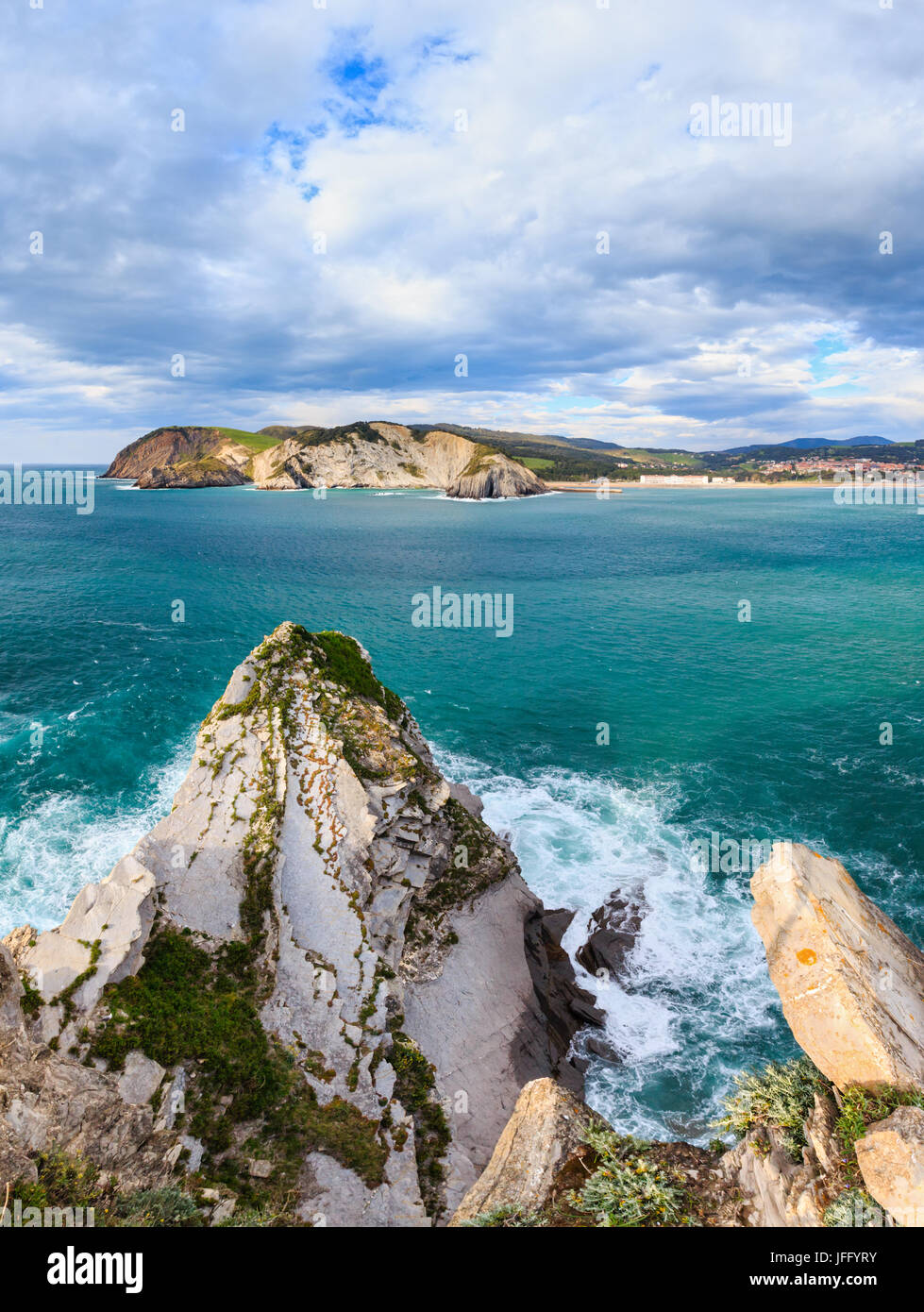 Bay ocean coastline hi-res stock photography and images - Alamy