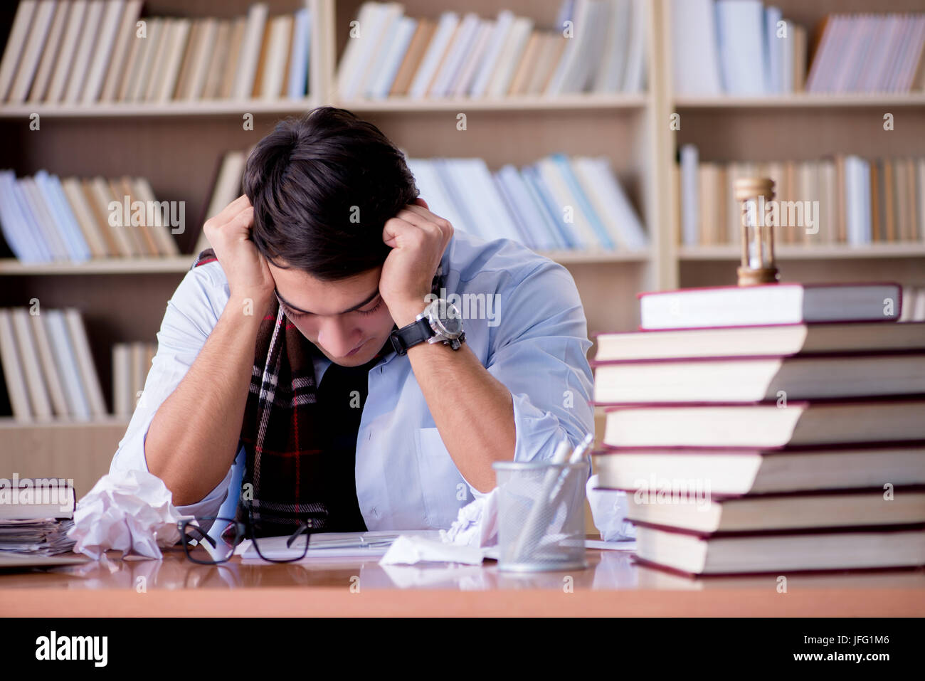Frustrated writer hi-res stock photography and images - Alamy