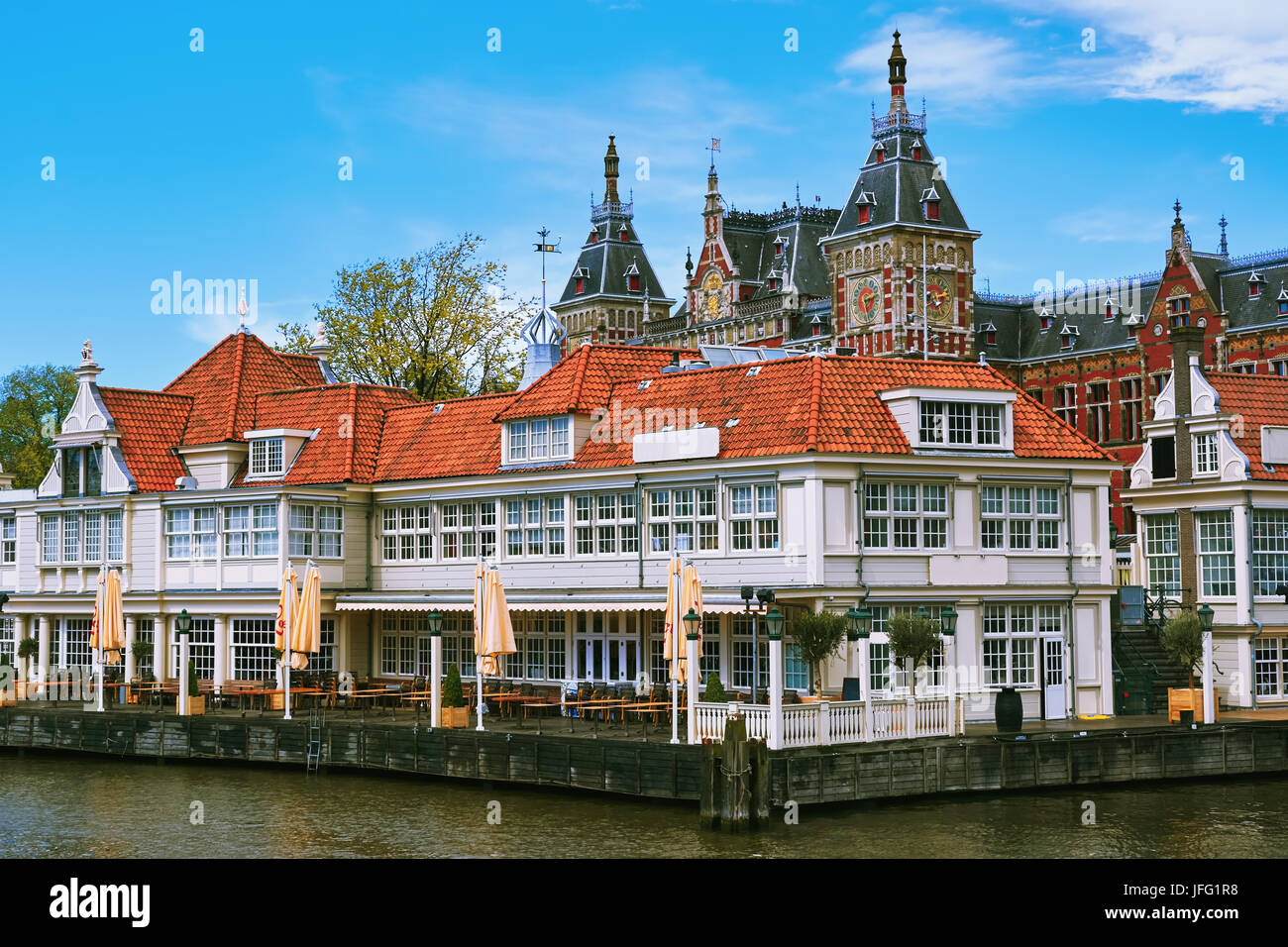 Amsterdam buildings hi-res stock photography and images - Alamy