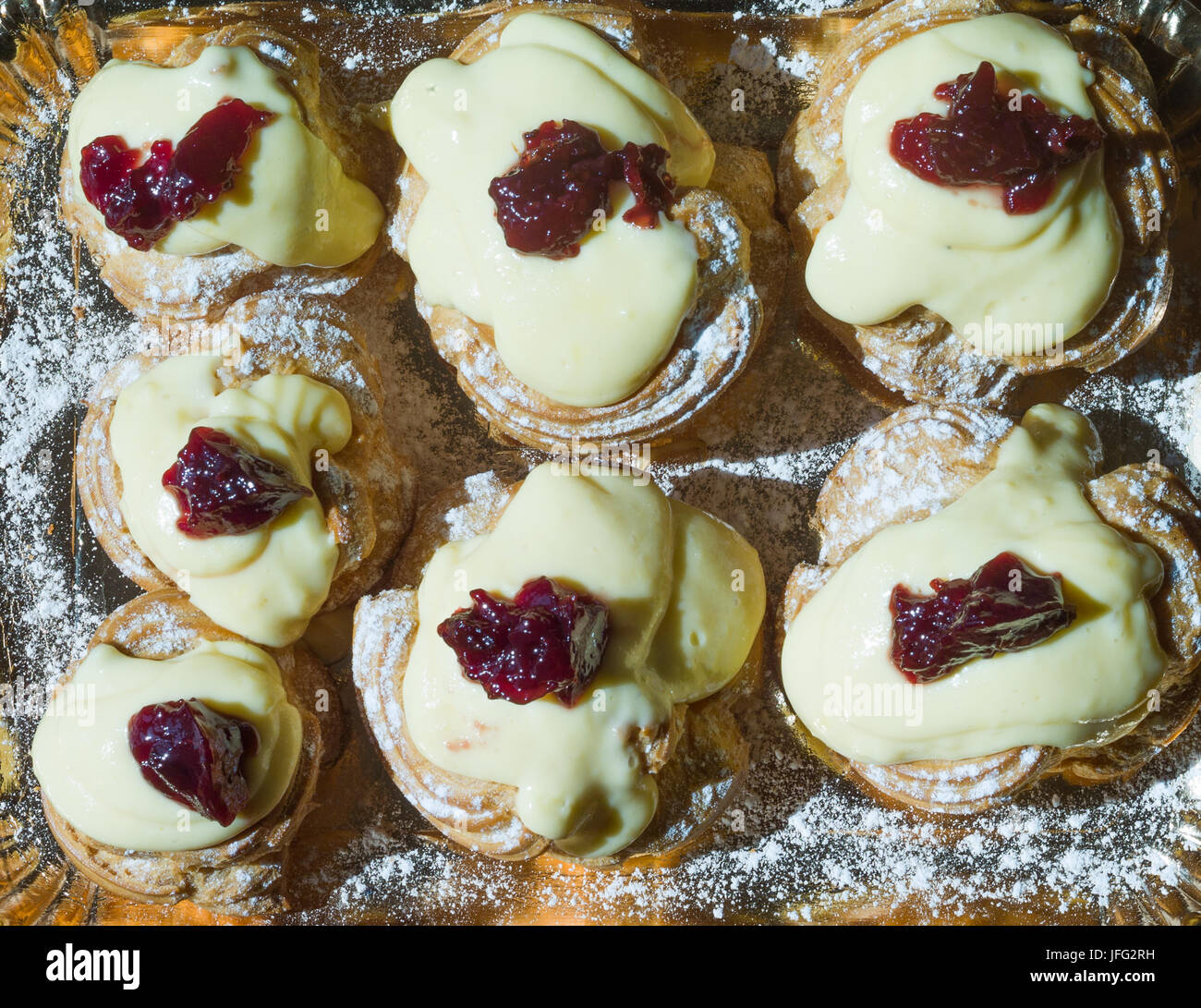Italian zeppole dessert hi-res stock photography and images - Alamy