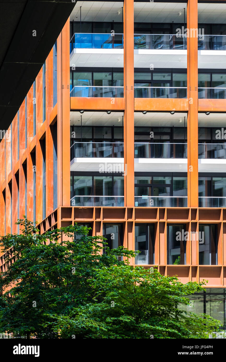 Pancras Square is the new square at King’s Cross, part of the ...