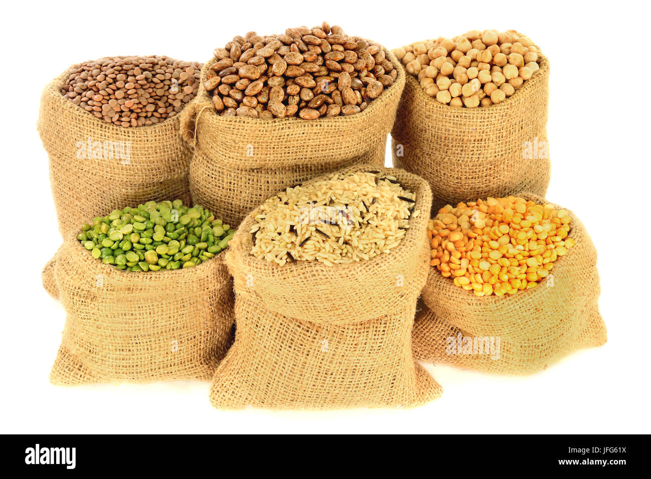 Legumes, Pulses in burlap bags Stock Photo - Alamy