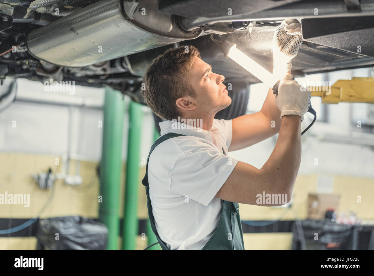 Mechanic at work Stock Photo - Alamy