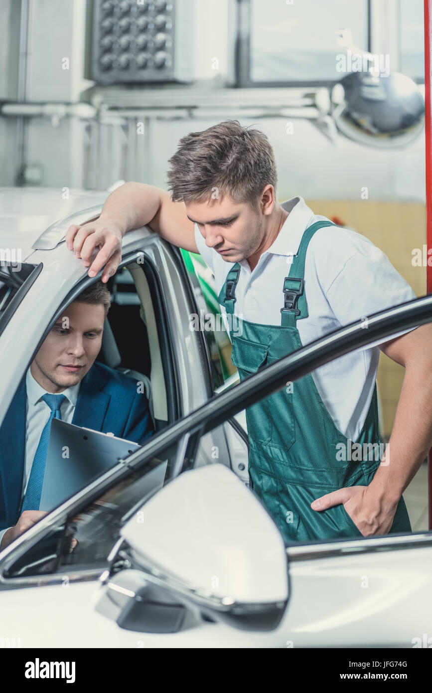 Bus maintenance workshop hi-res stock photography and images - Alamy