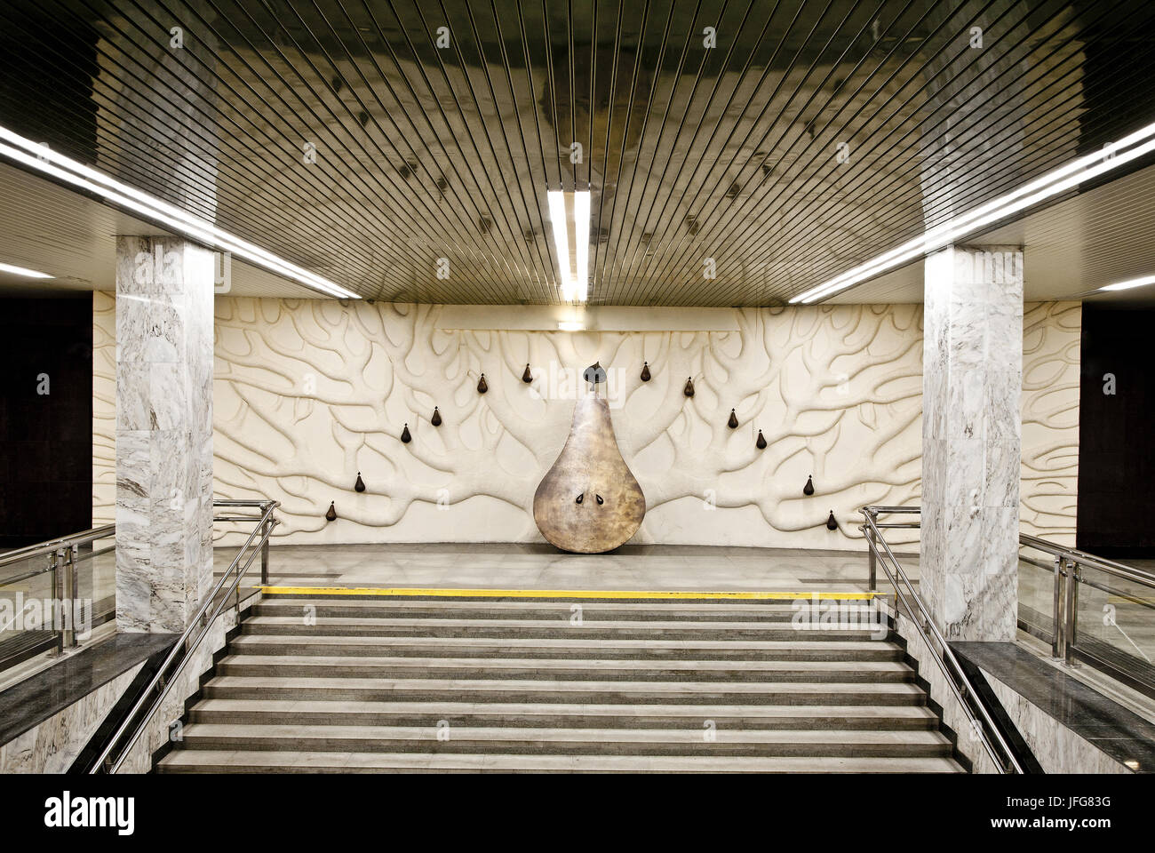 Minsk train station belarus hi-res stock photography and images - Alamy