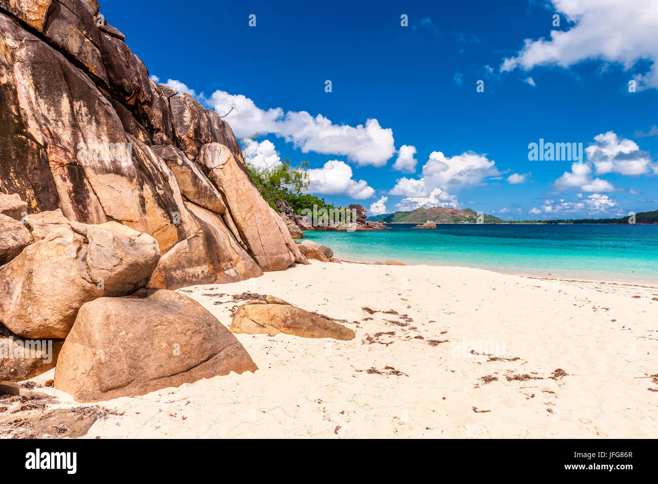 Beautiful beach at Seychelles Stock Photo - Alamy