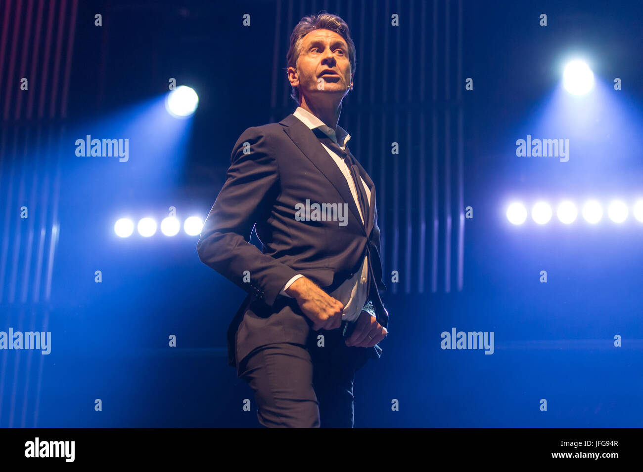 Rob spence hi-res stock photography and images - Alamy