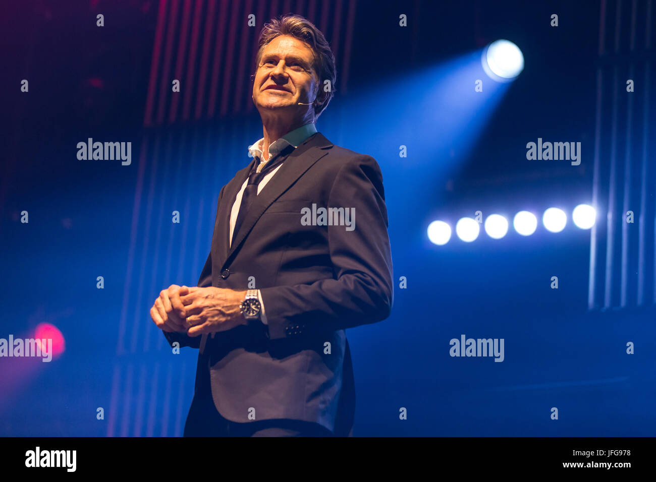 Rob spence hi-res stock photography and images - Alamy