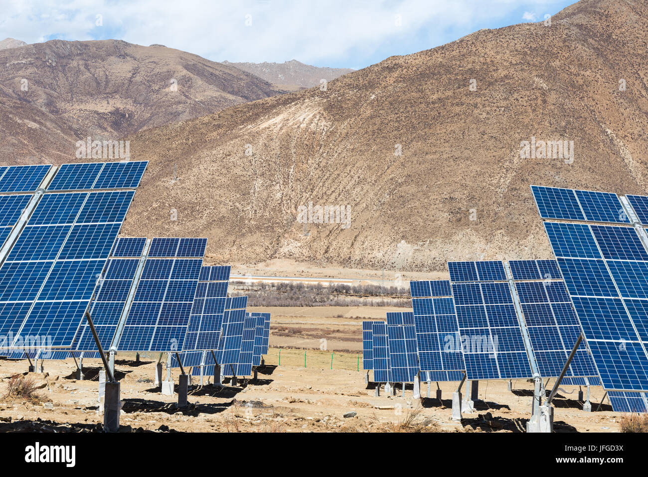 solar energy in tibetan plateau Stock Photo - Alamy