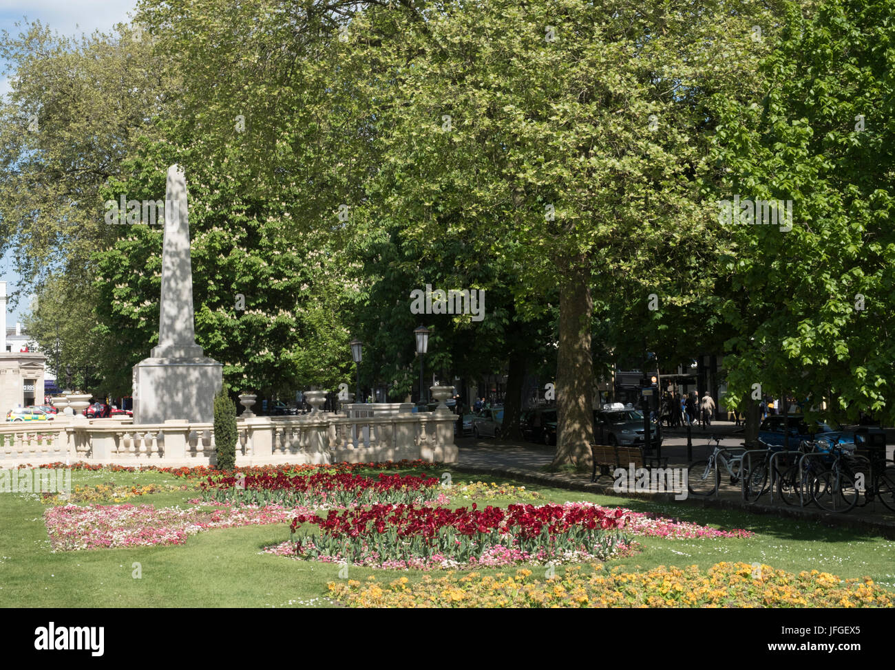 Ornamental gardens and war memorial in Cheltenham Stock Photo - Alamy