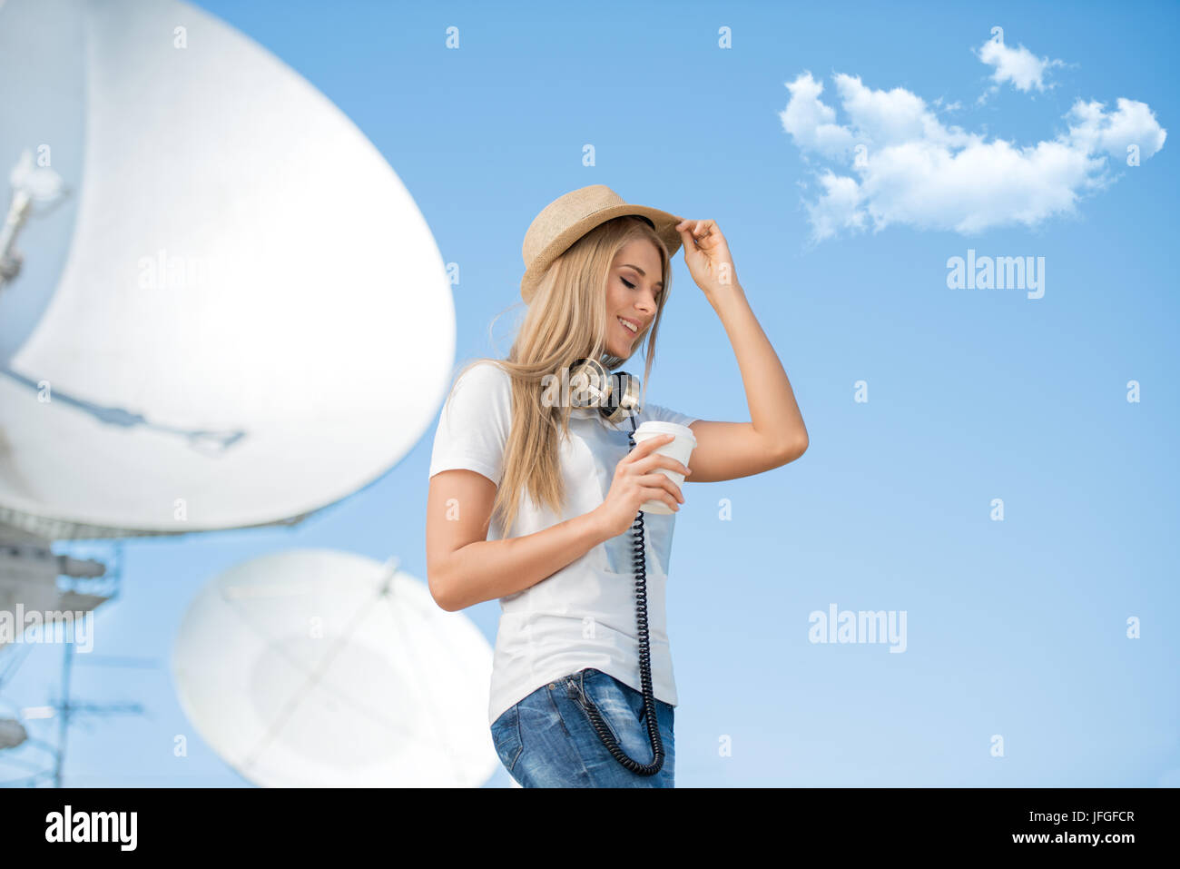 Morning broadcast hi-res stock photography and images - Alamy