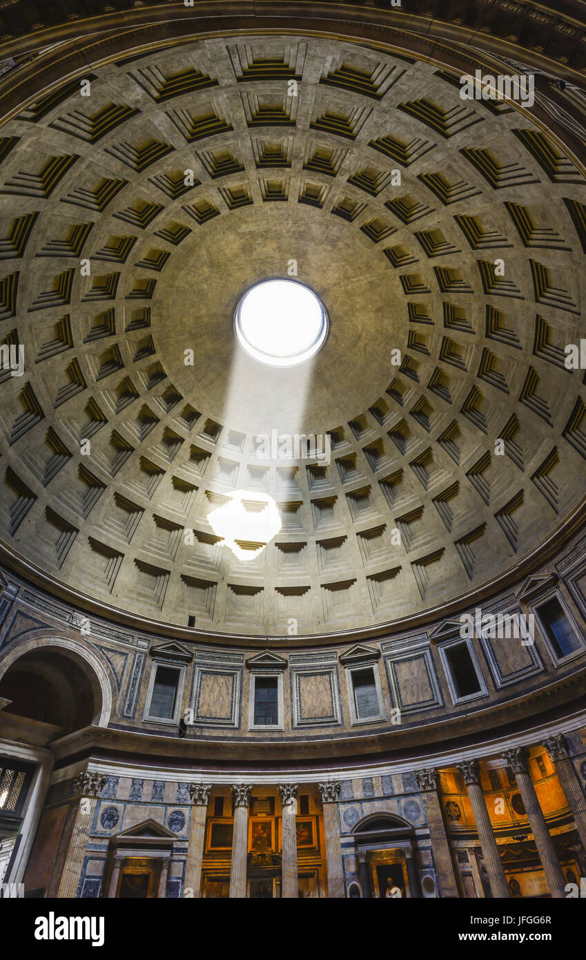Interior of the Pantheon in Rome Stock Photo - Alamy