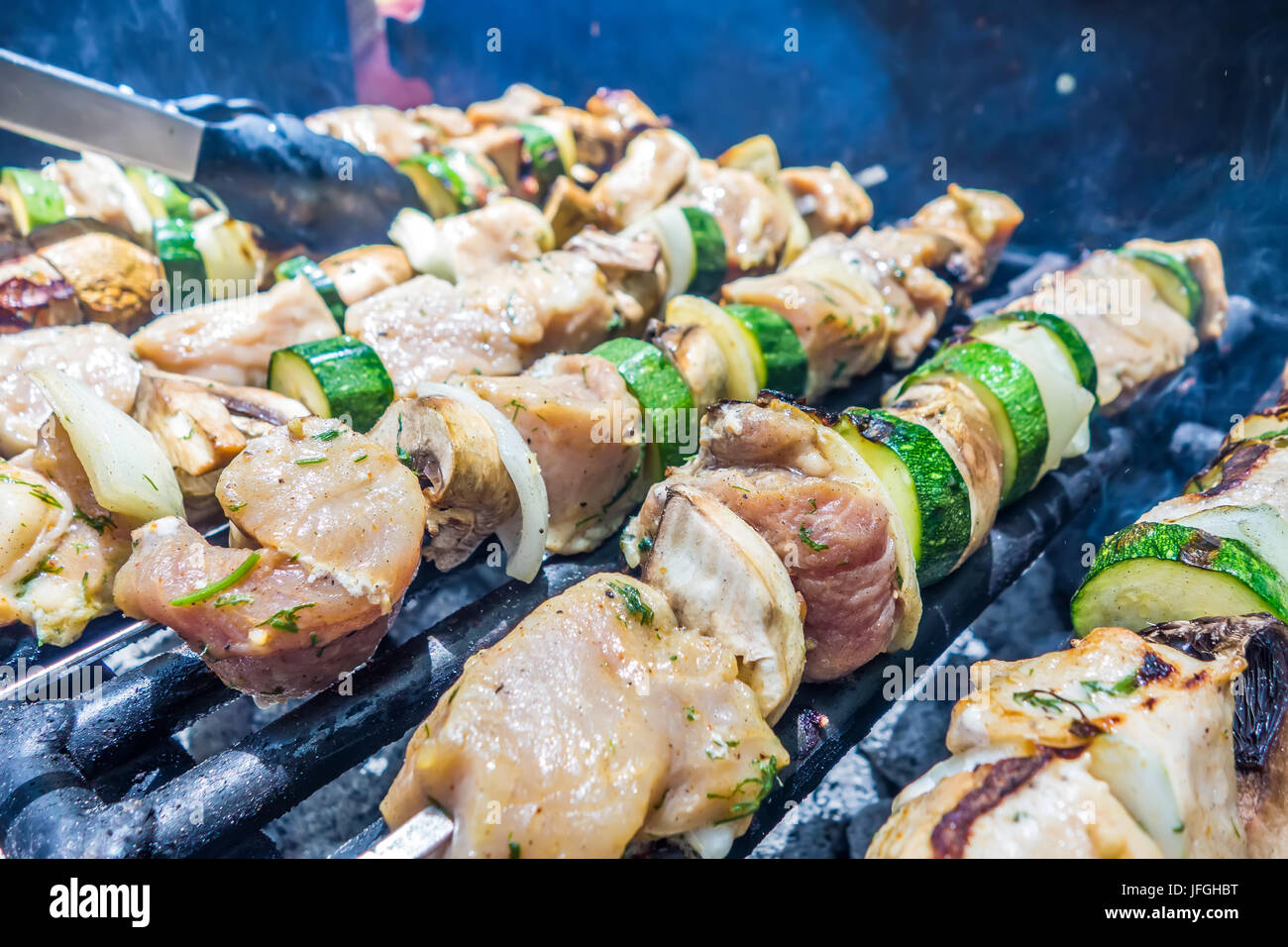 steak shishkabob skewers with vegitables cooking o Stock Photo - Alamy