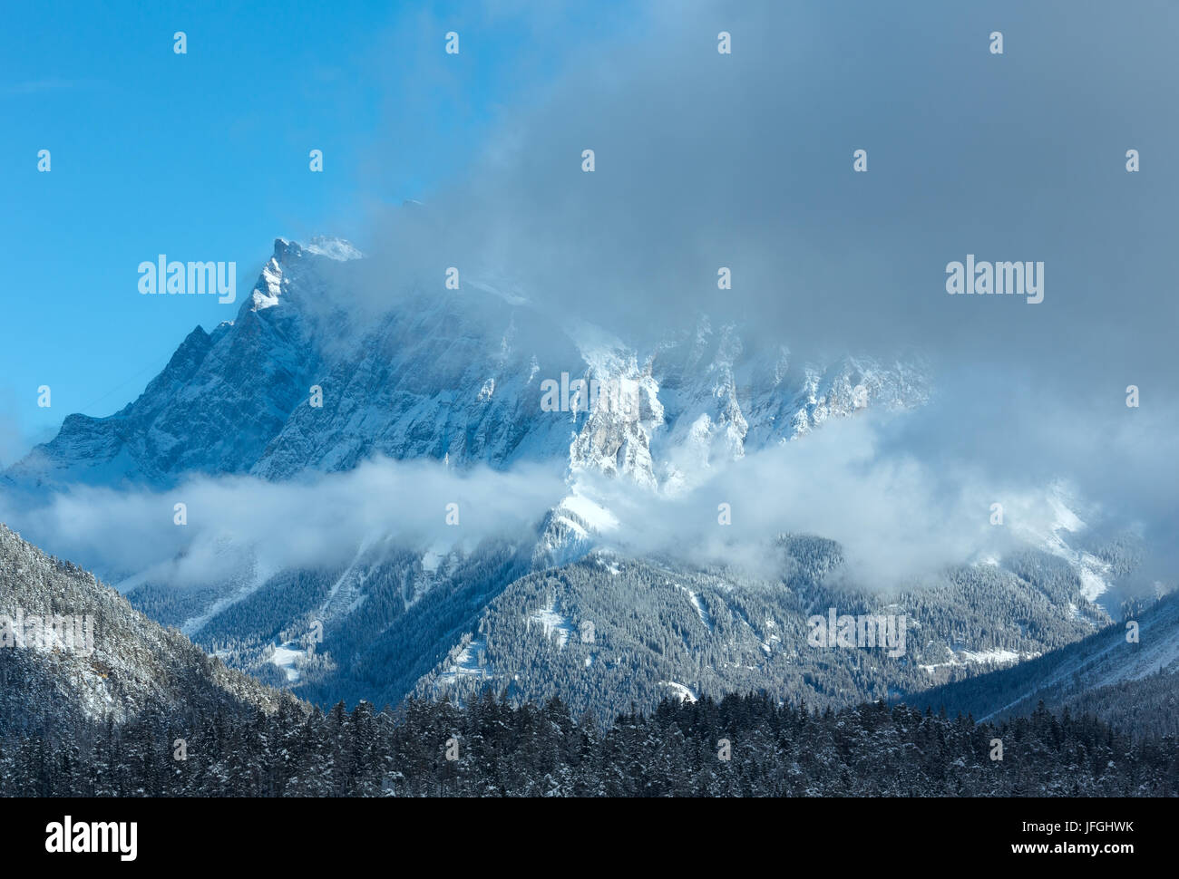 Tiroler alpen hi-res stock photography and images - Alamy