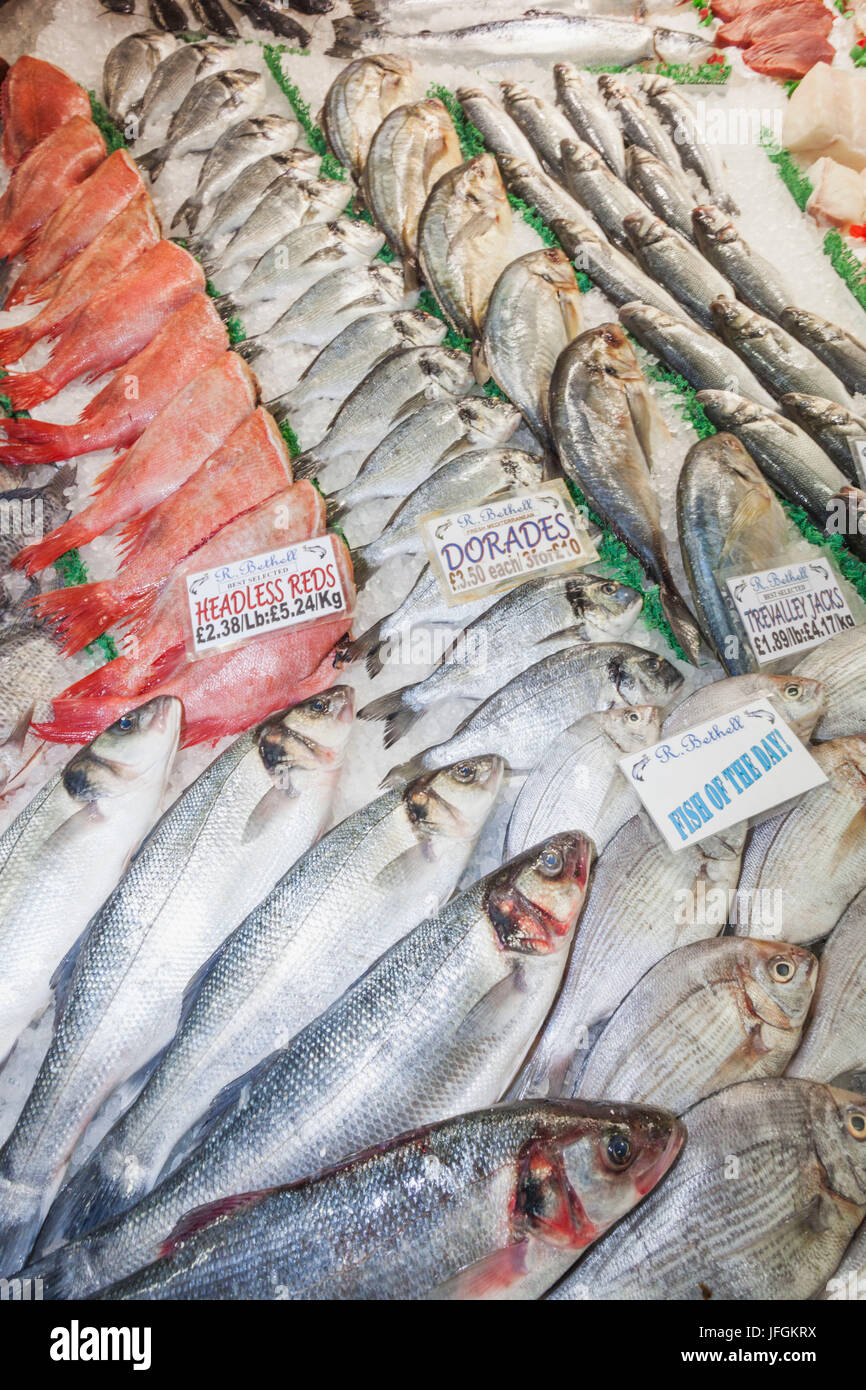 England, Yorkshire, Leeds, Leeds City Market aka Kirkgate Market ...