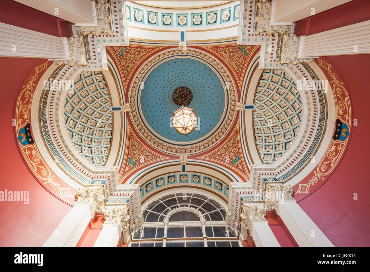 Dome domed foyer interior hi-res stock photography and images - Alamy