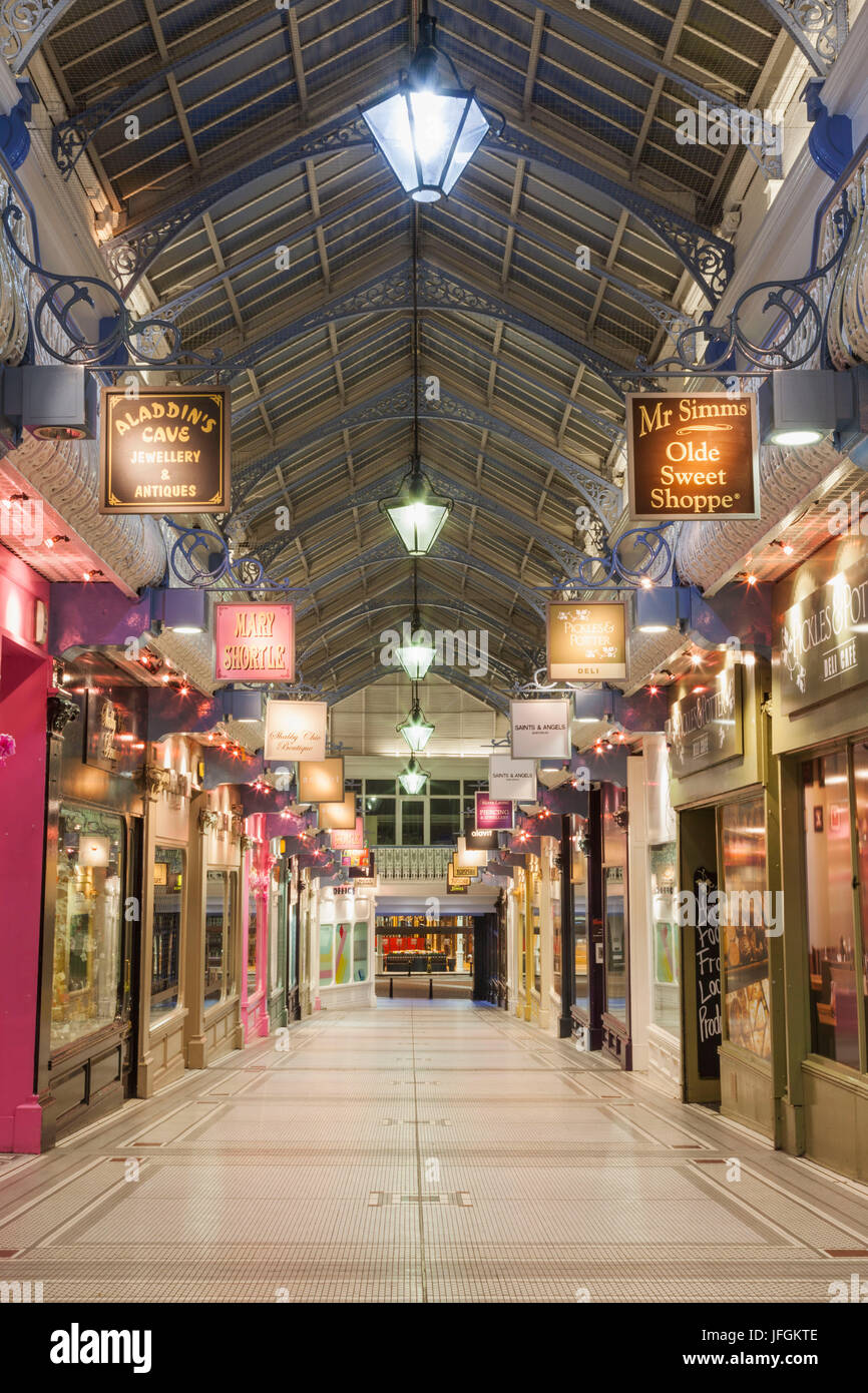 Queens arcade hi-res stock photography and images - Alamy