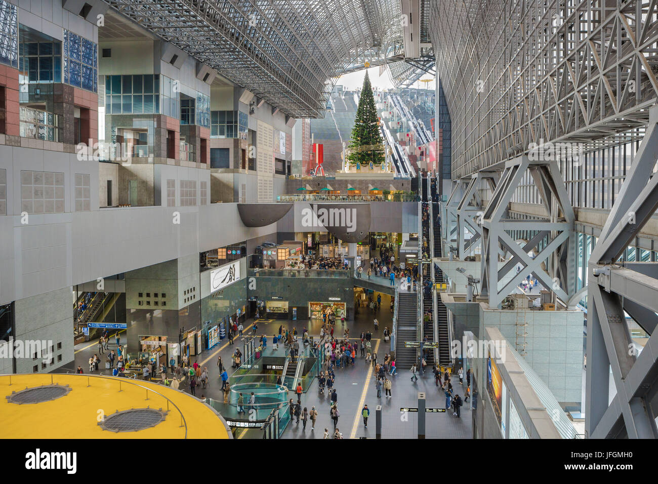 Kyoto station hi-res stock photography and images - Alamy