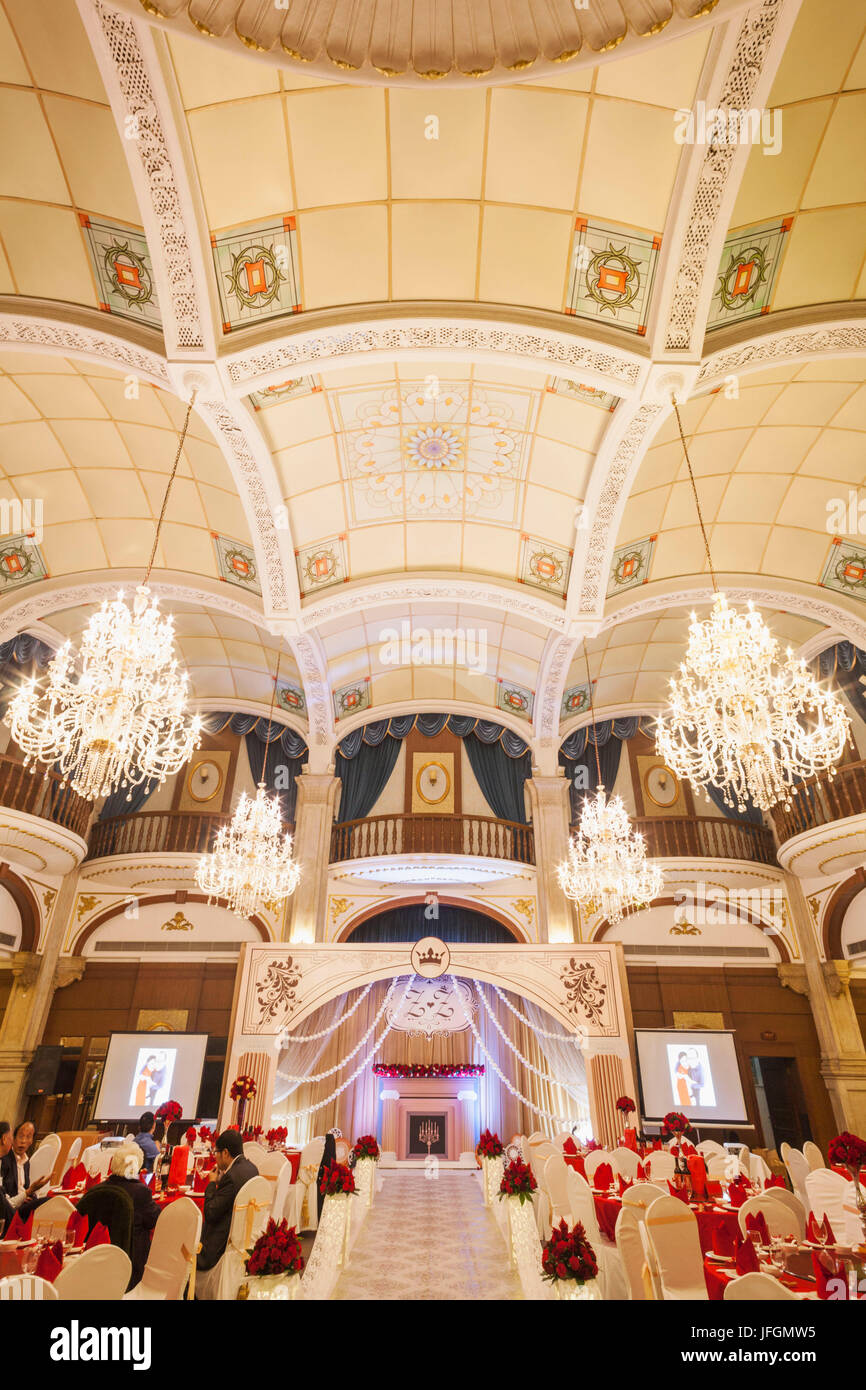 Astor house shanghai hi-res stock photography and images - Alamy