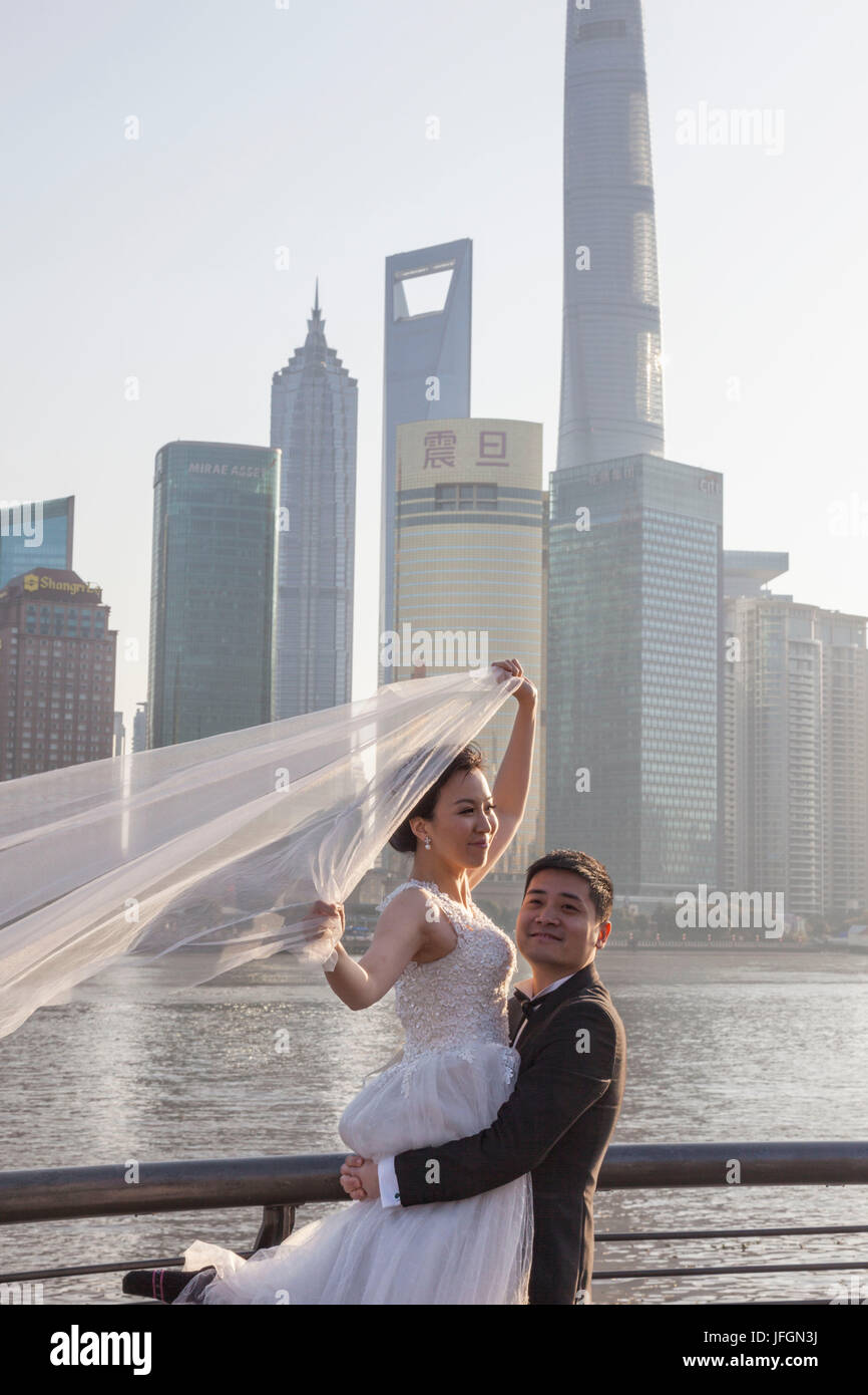 China, Shanghai, The Bund, Wedding Couple and Pudong Skyline Stock ...