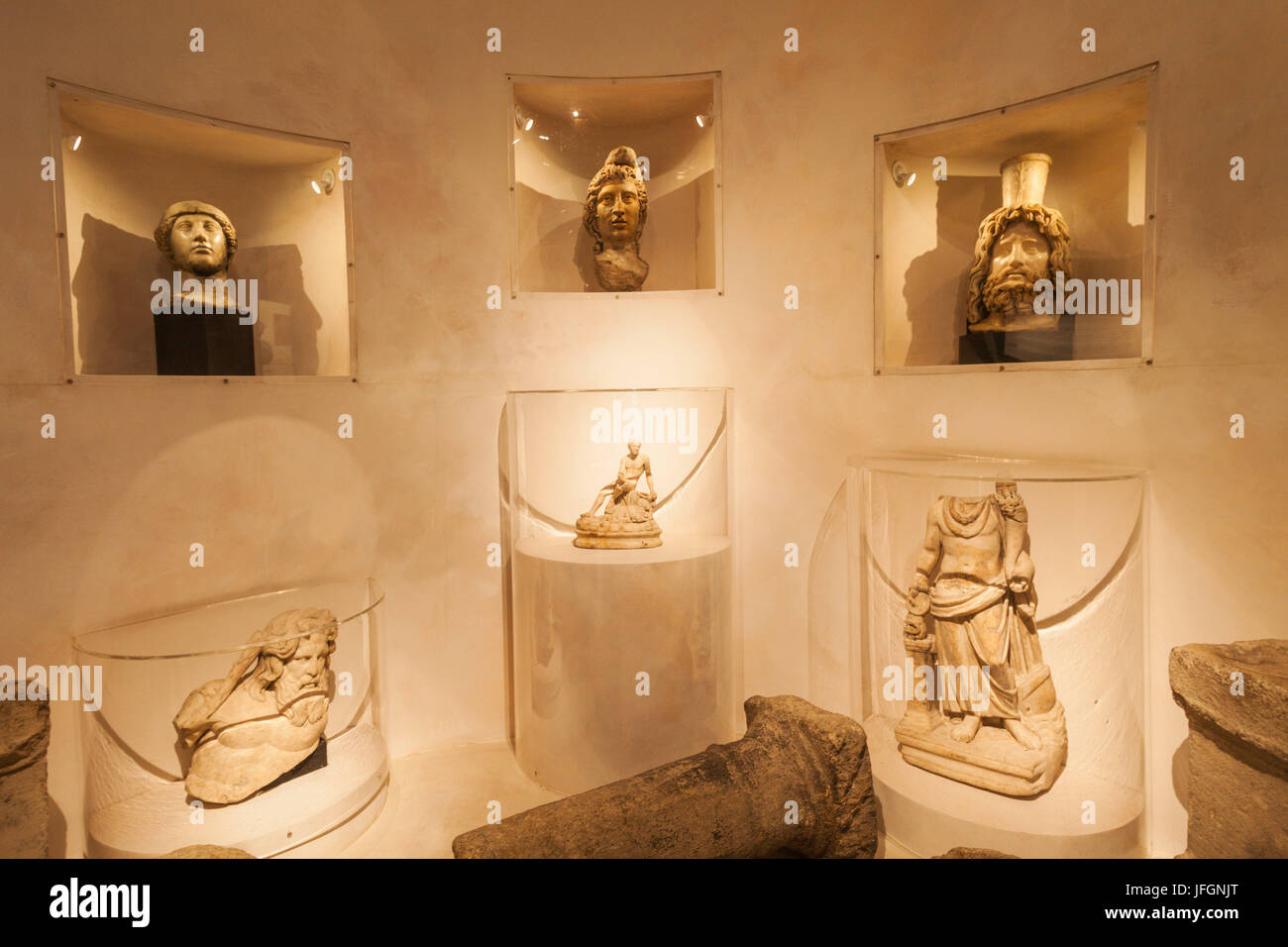 City of london statues hi-res stock photography and images - Alamy